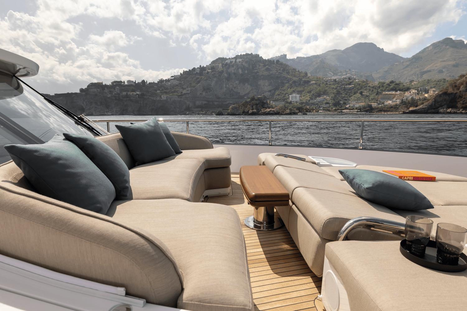 2025 Azimut Magellano 60 Motor Yachts for sale - YachtWorld