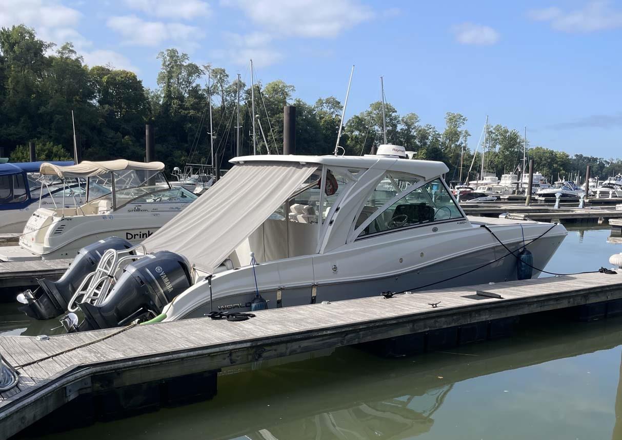 Used World Cat 320DC in Delaware - iNautia