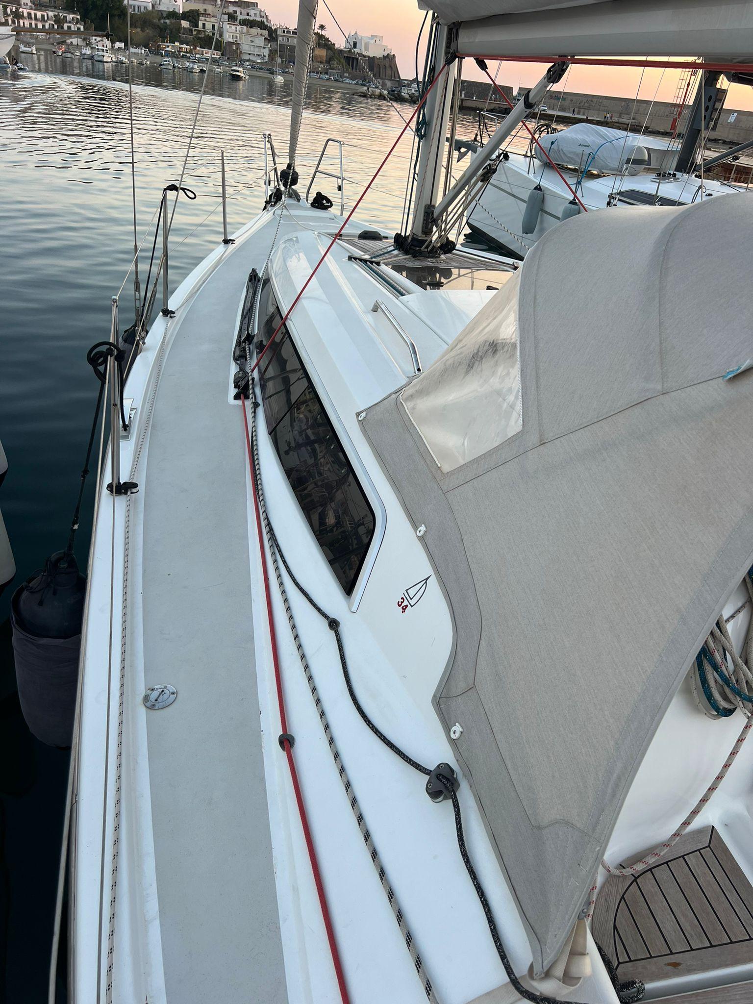 2016 Dehler Dehler 34 Sloop for sale - YachtWorld