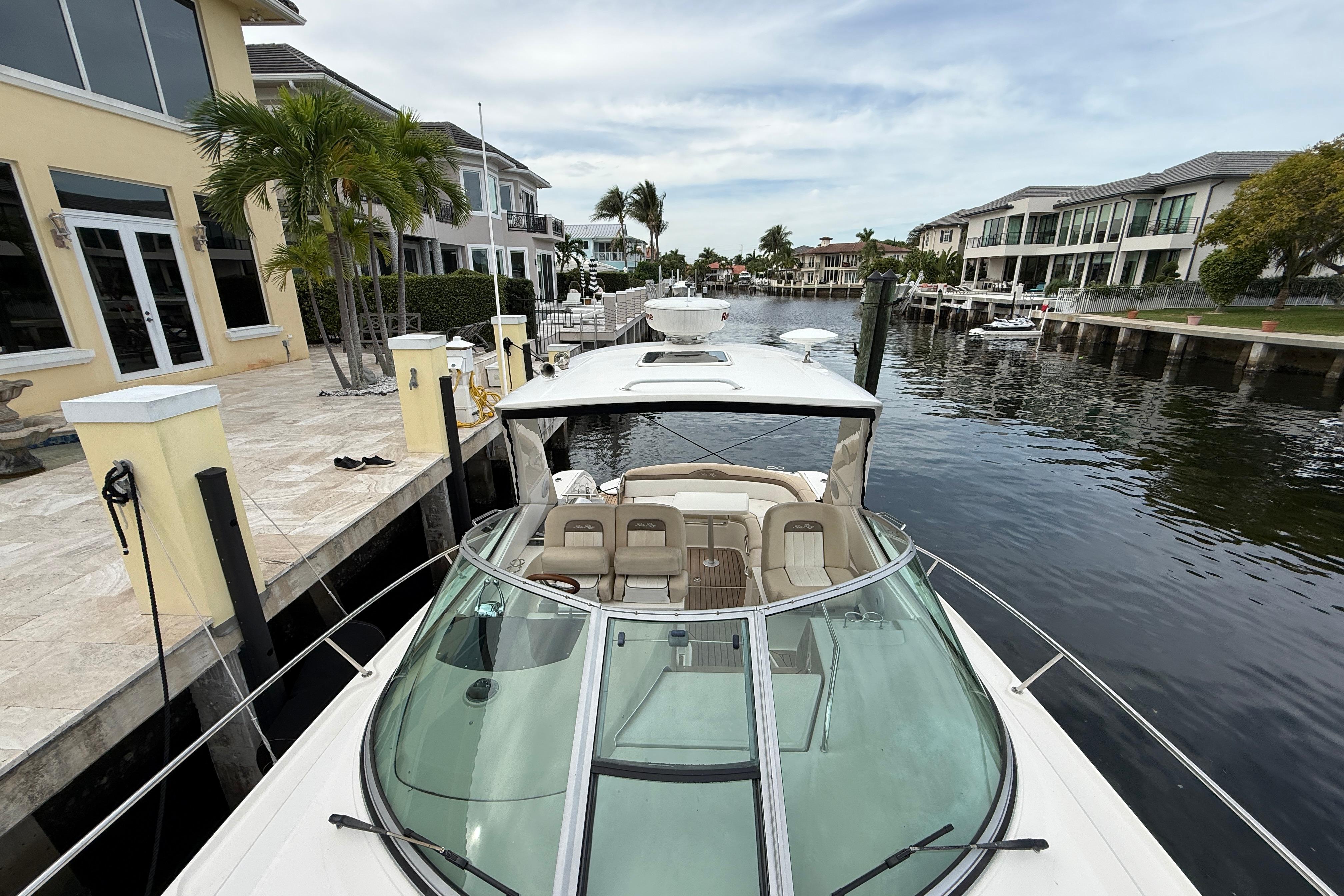 2012 Sea Ray 370 Sundancer Motorcruiser Kaufen - YachtWorld