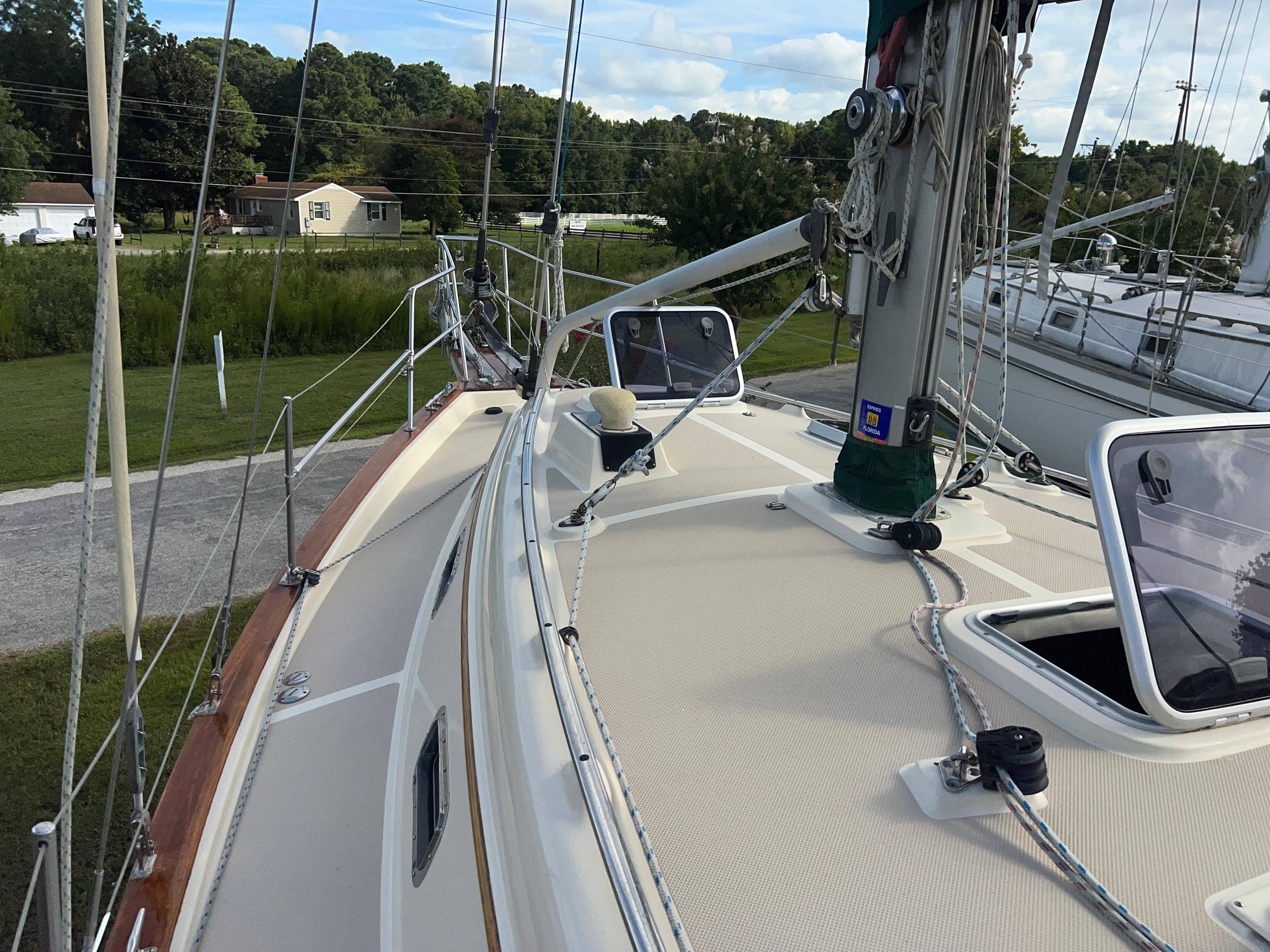 1997 Island Packet 350 Cruiser for sale - YachtWorld