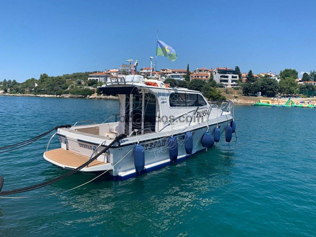 Used 2007 Poly Form Triakis C 30 | TopBoats