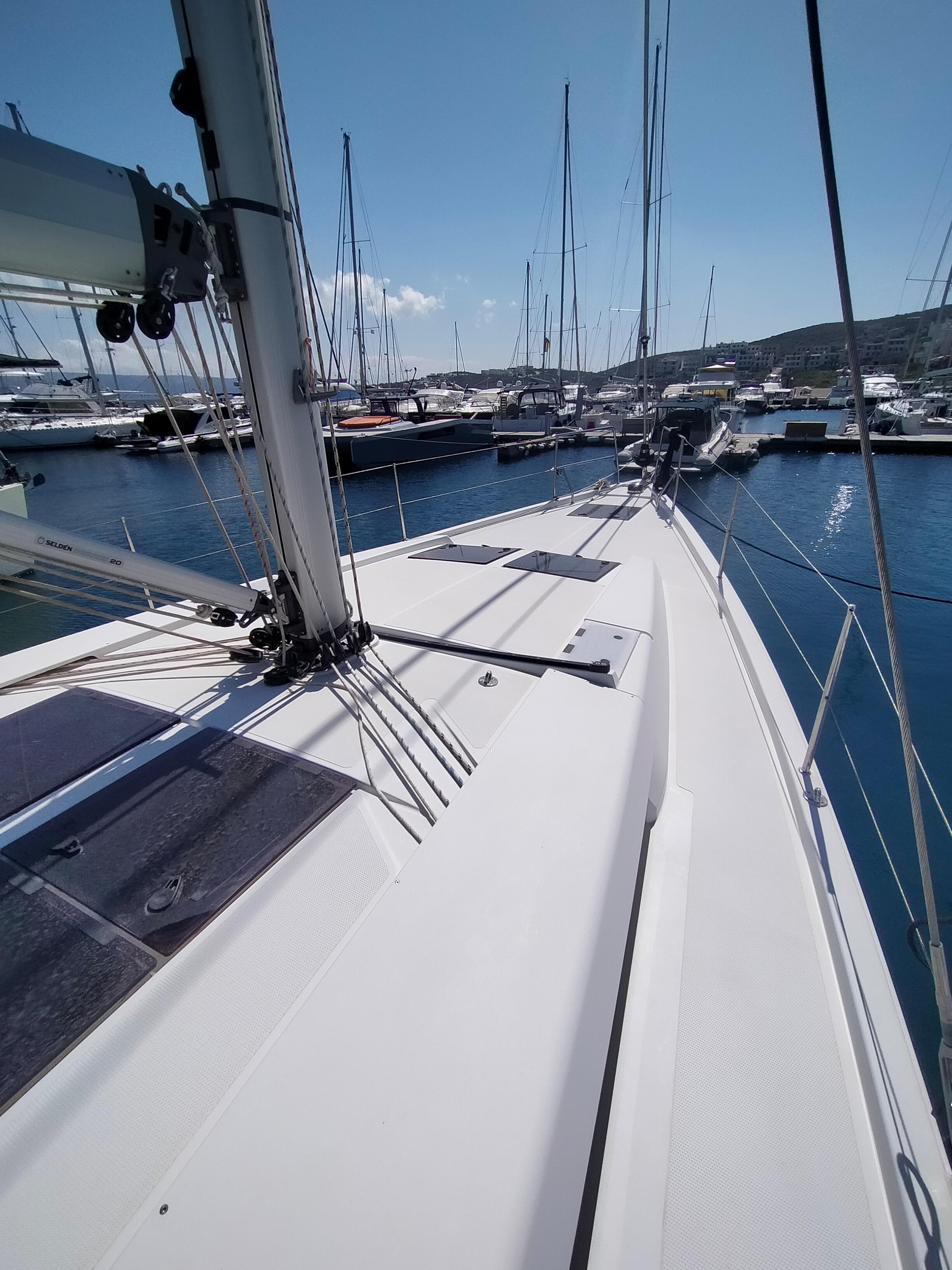 2020 Hanse 458 Cruiser for sale - YachtWorld