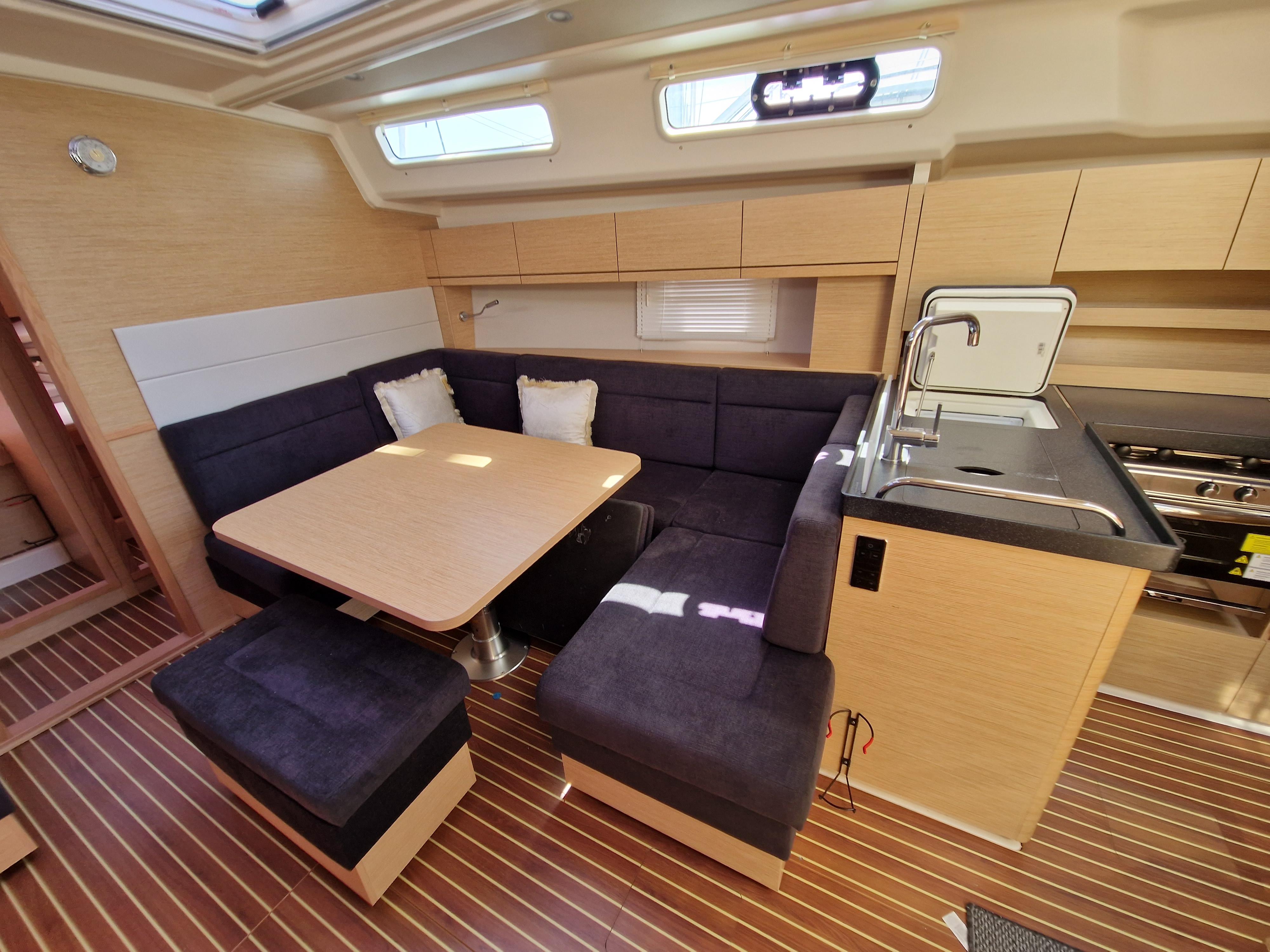 2020 Hanse 458 Cruiser for sale - YachtWorld