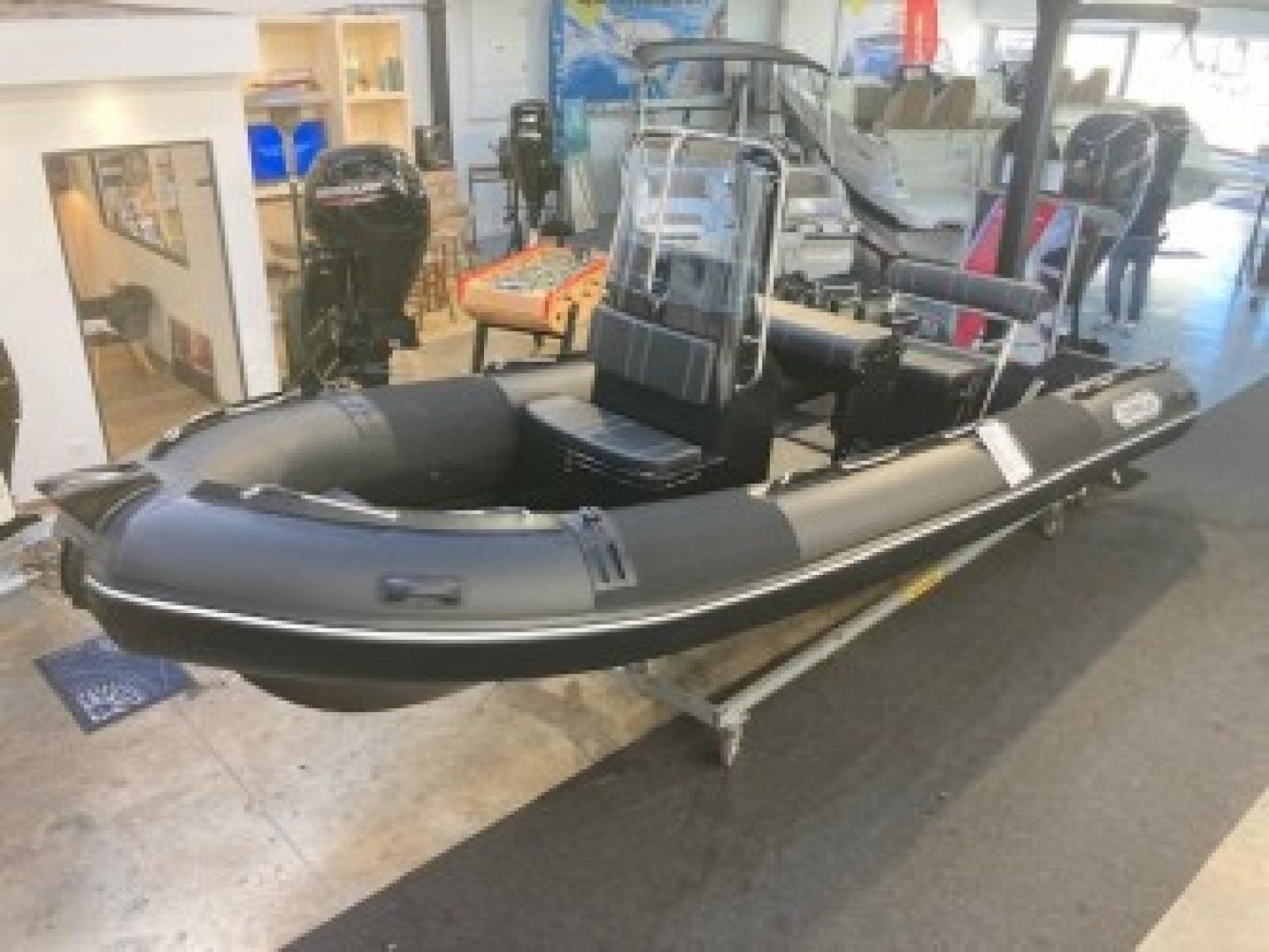 New 2023 Zeppelin Inflatables Command 21 V Pro - 30 - Gard | Youboat