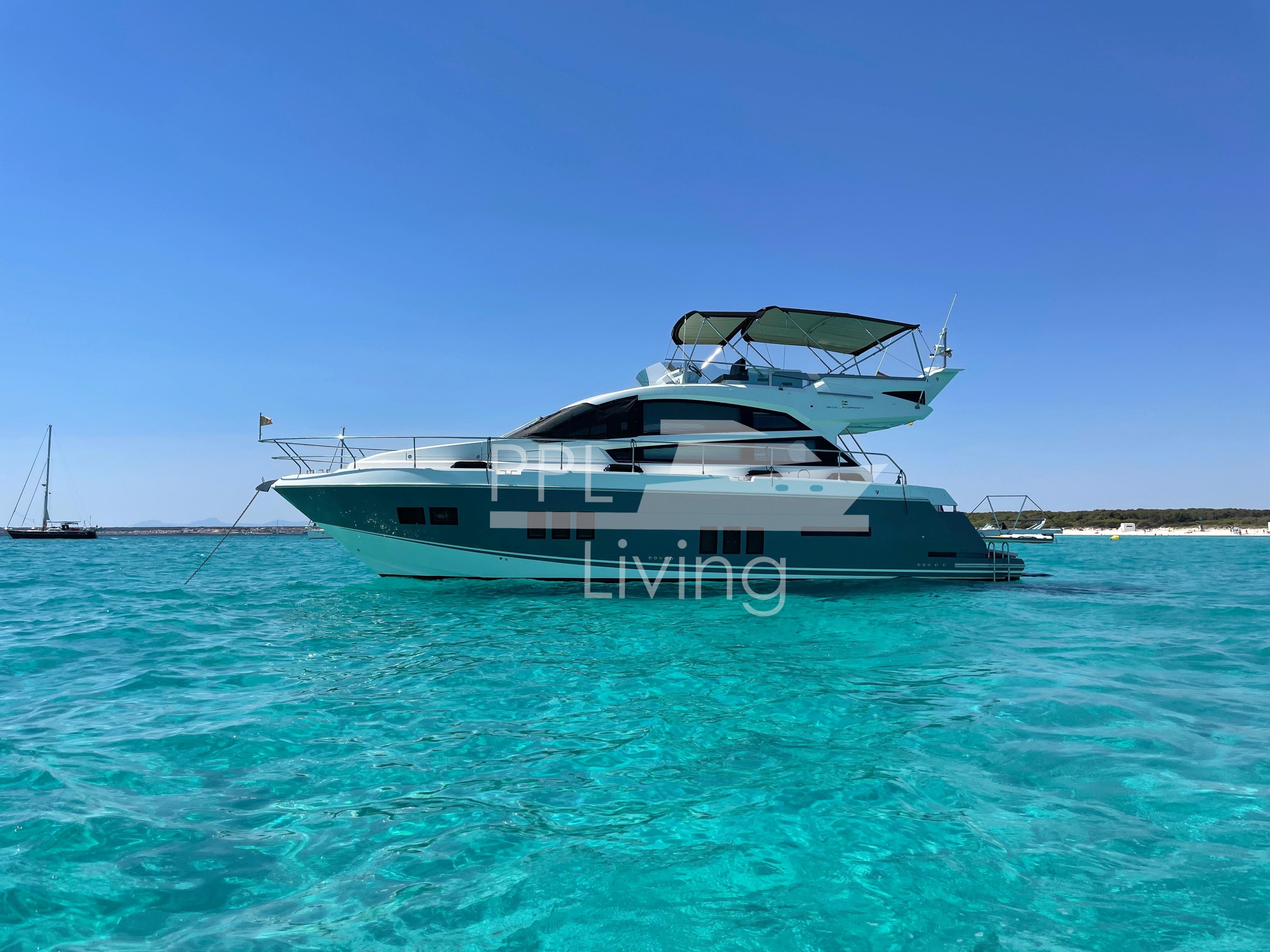 2013 Fairline Squadron 50 Flybridge for sale - YachtWorld