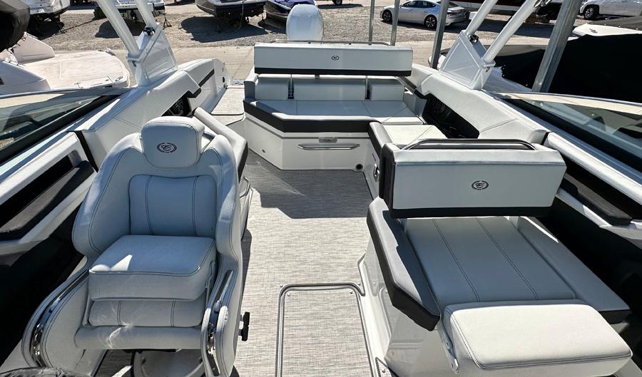 2023 Cobalt R4 Outboard Bowrider for sale - YachtWorld