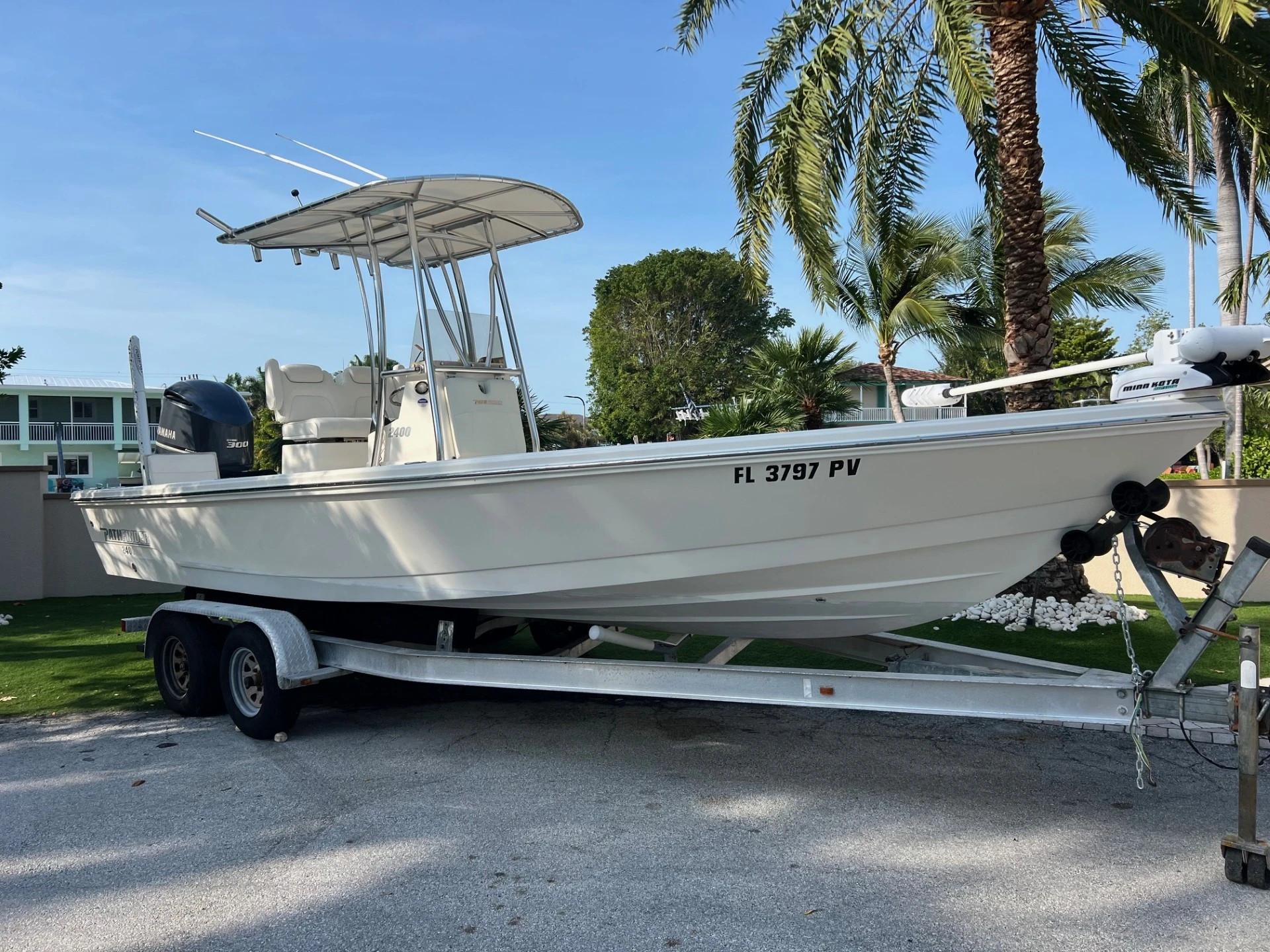2014 Pathfinder 2400 TRS Centre Console for sale - YachtWorld