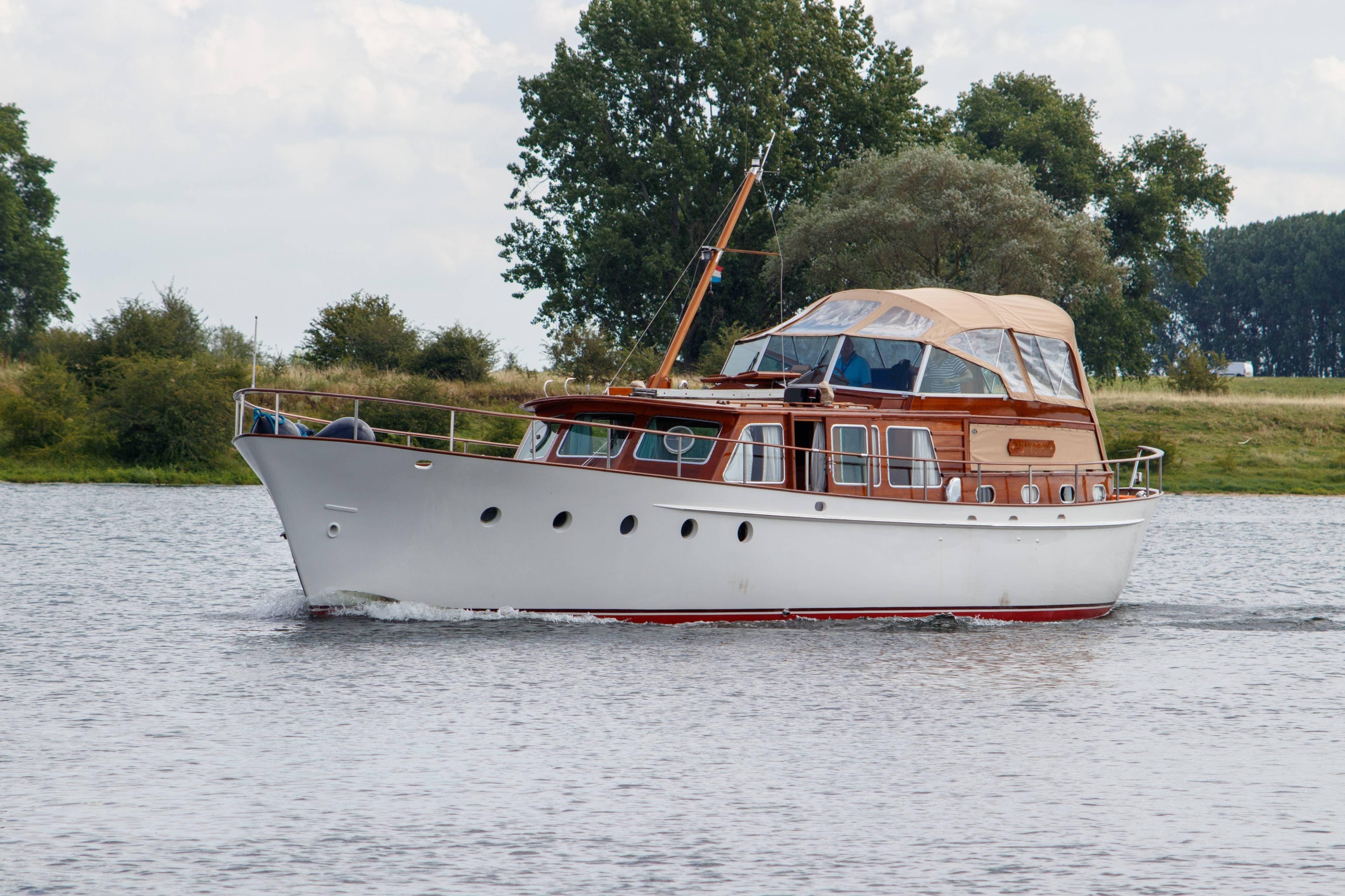 1958 Classic Canoe Stern Kok Cutter "Uiver" Motoryachten Kaufen ...