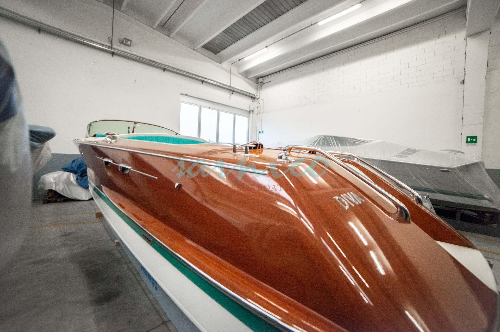 1992 Riva Aquarama Special Antique and Classic for sale - YachtWorld