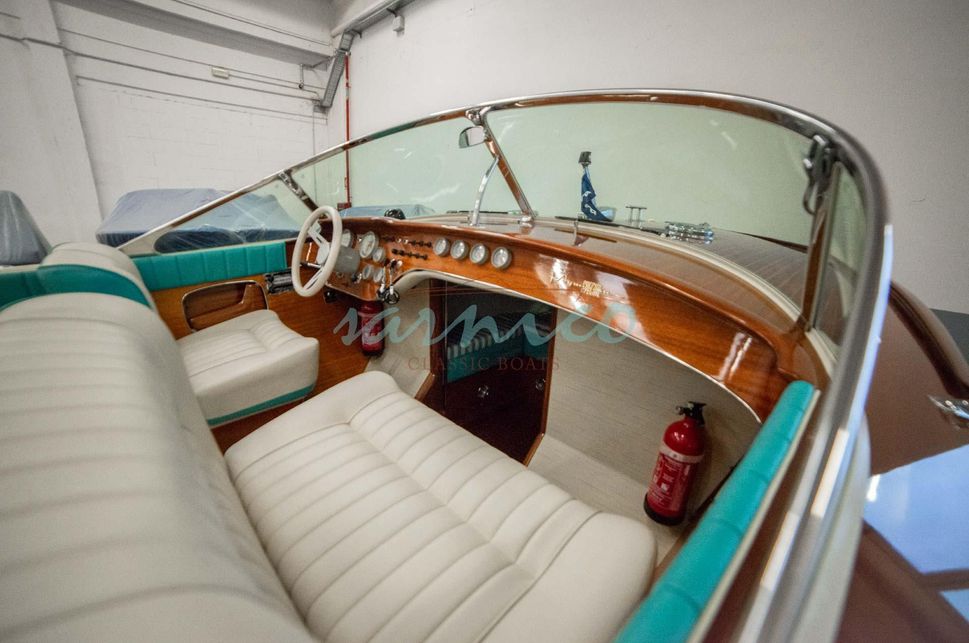 1992 Riva Aquarama Special Antique and Classic for sale - YachtWorld