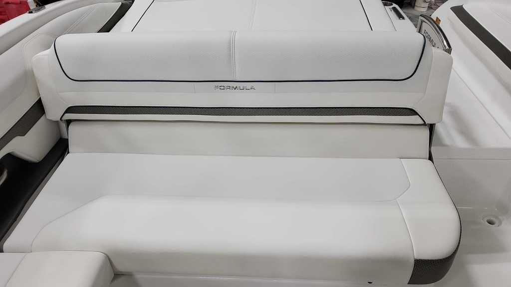 2025 Formula 240 Bowrider Bowrider for sale - YachtWorld