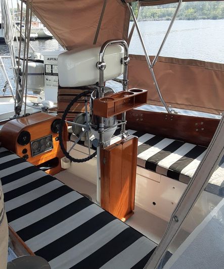 1967 Pearson Invicta Antique and Classic for sale - YachtWorld