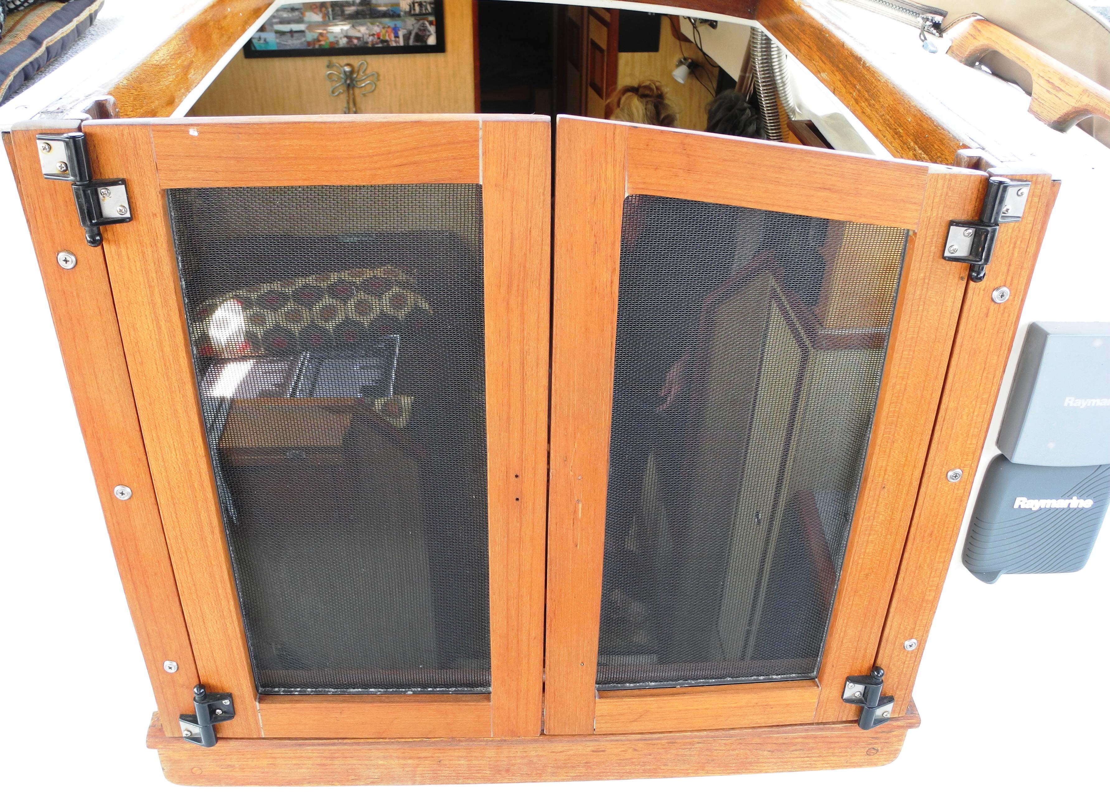 1967 Pearson Invicta Antique and Classic for sale - YachtWorld