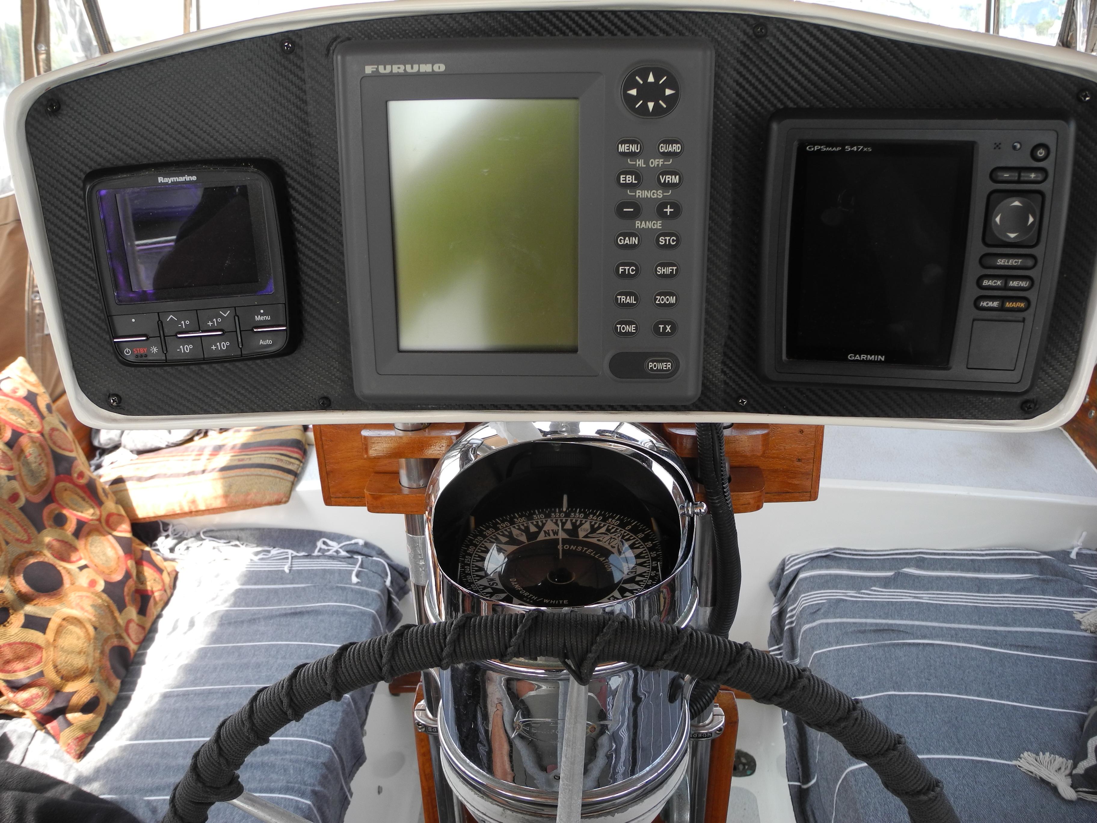 1967 Pearson Invicta Antique and Classic for sale - YachtWorld