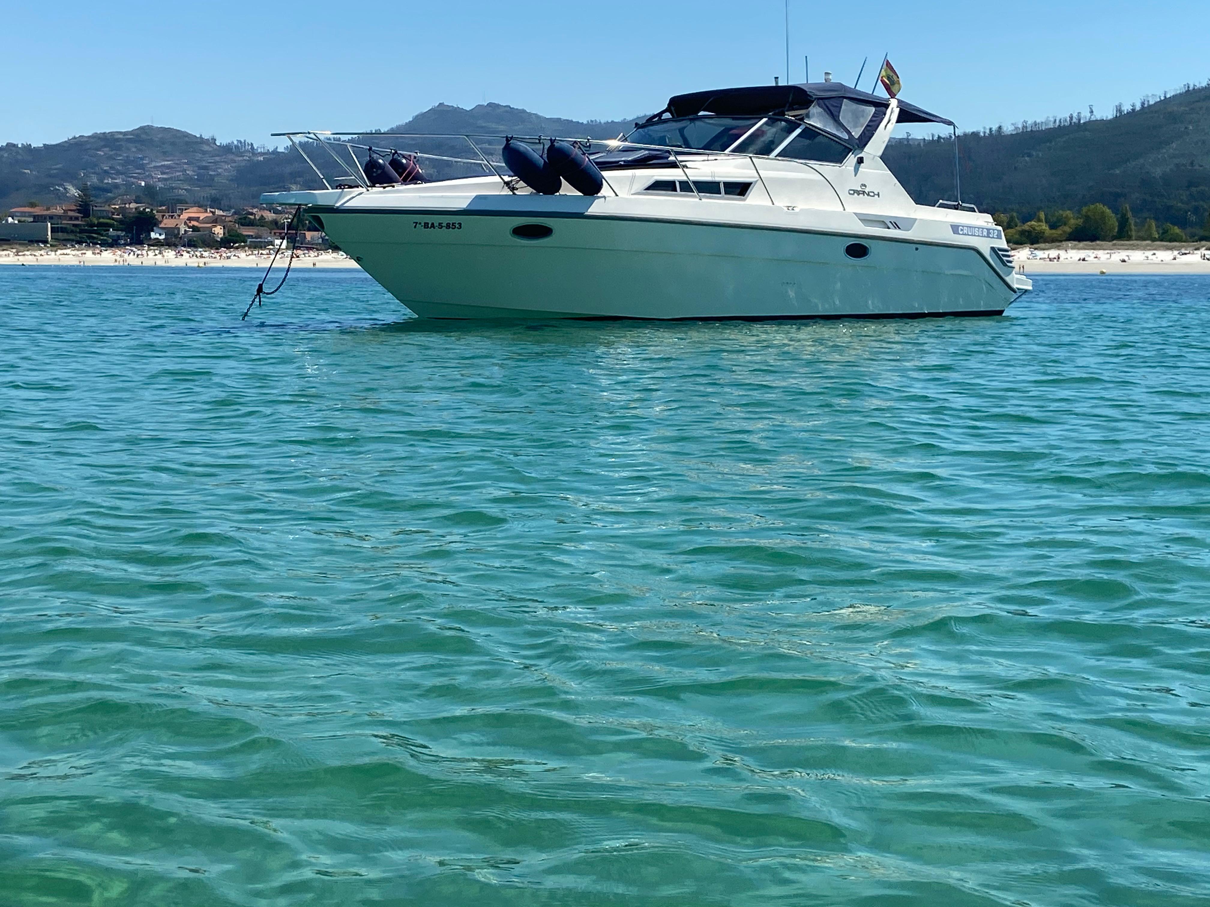 Used 1992 Cranchi Cruiser 32 - Pontevedra | TopBoats