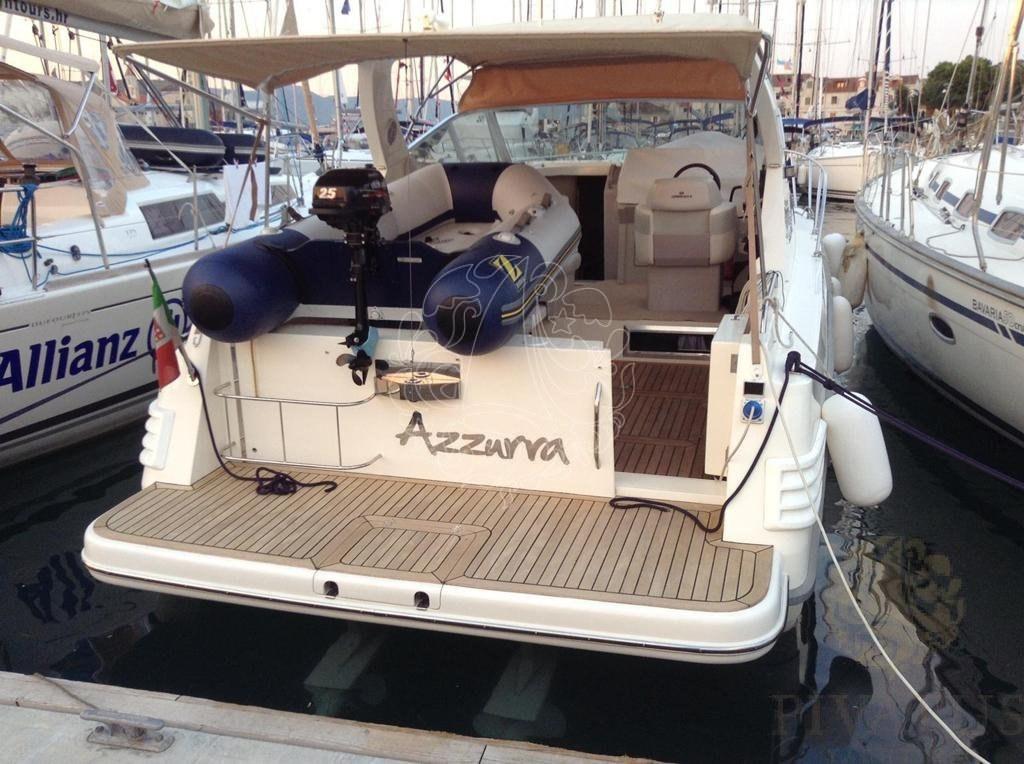 1994 Cranchi 32 Cruiser Yachts à moteur à vendre - YachtWorld