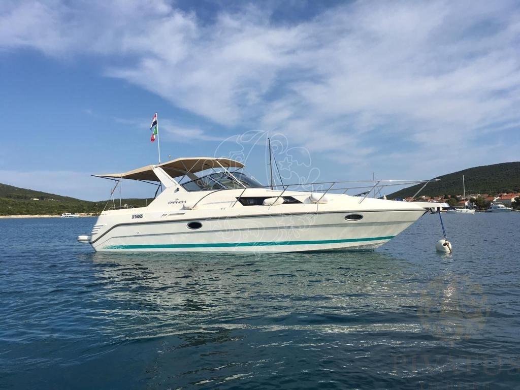 1994 Cranchi 32 Cruiser Motor Yacht for sale - YachtWorld