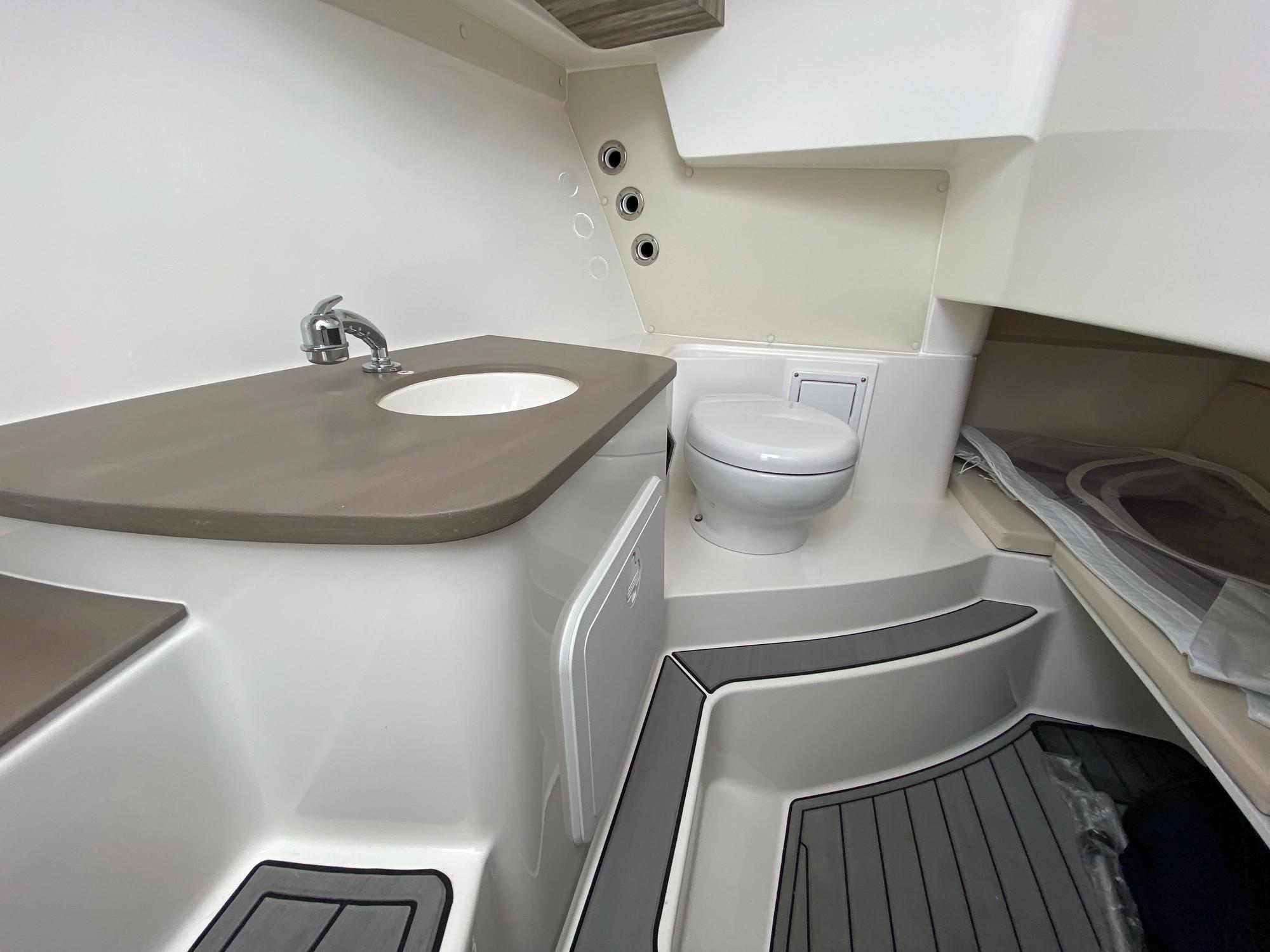 2023 Edgewater 280 CX Dual Console for sale - YachtWorld