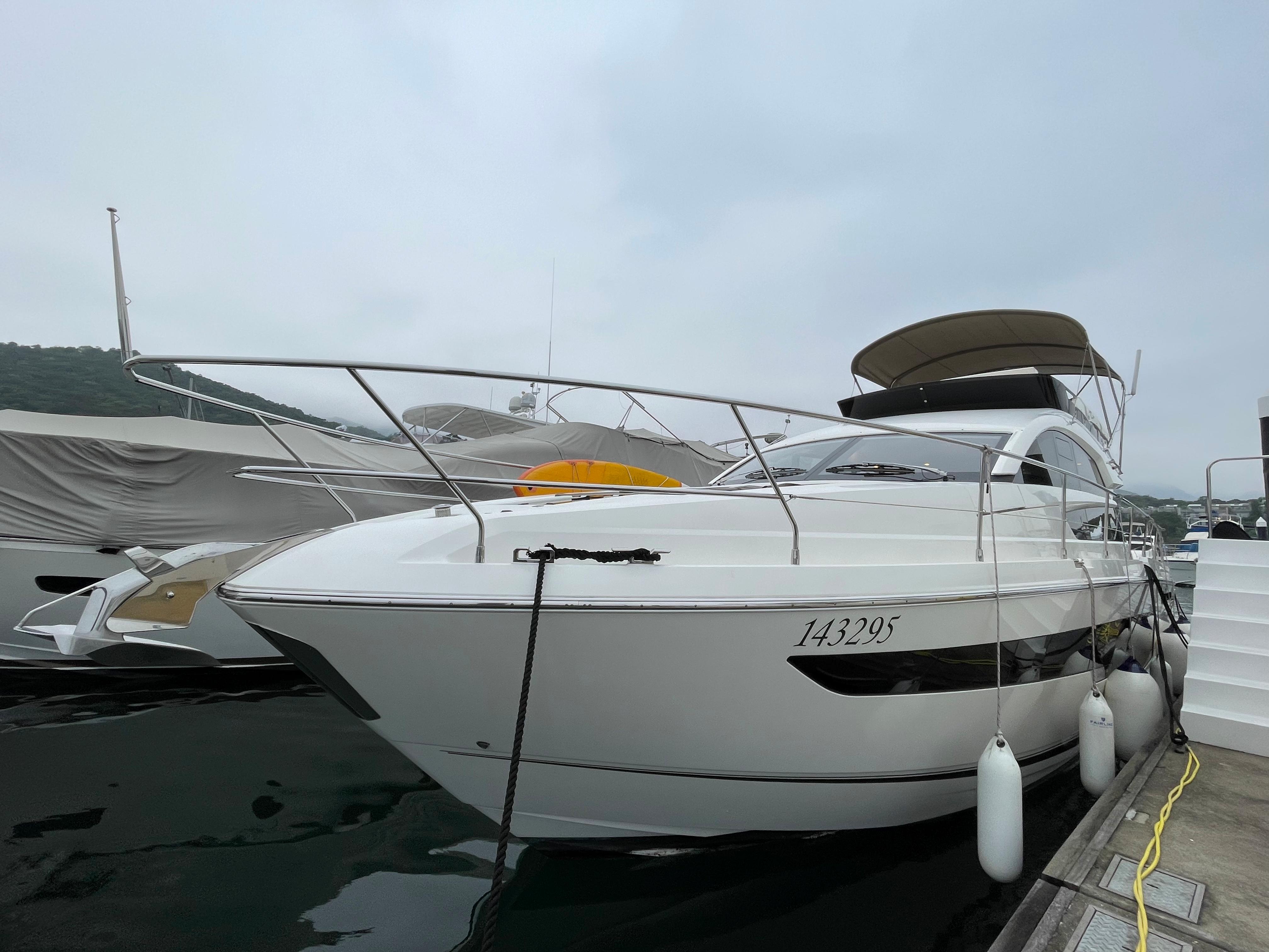 2019 Fairline Squadron 48 Flybridge for sale - YachtWorld