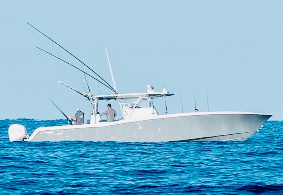 2019 Invincible 42 Centre Console for sale - YachtWorld