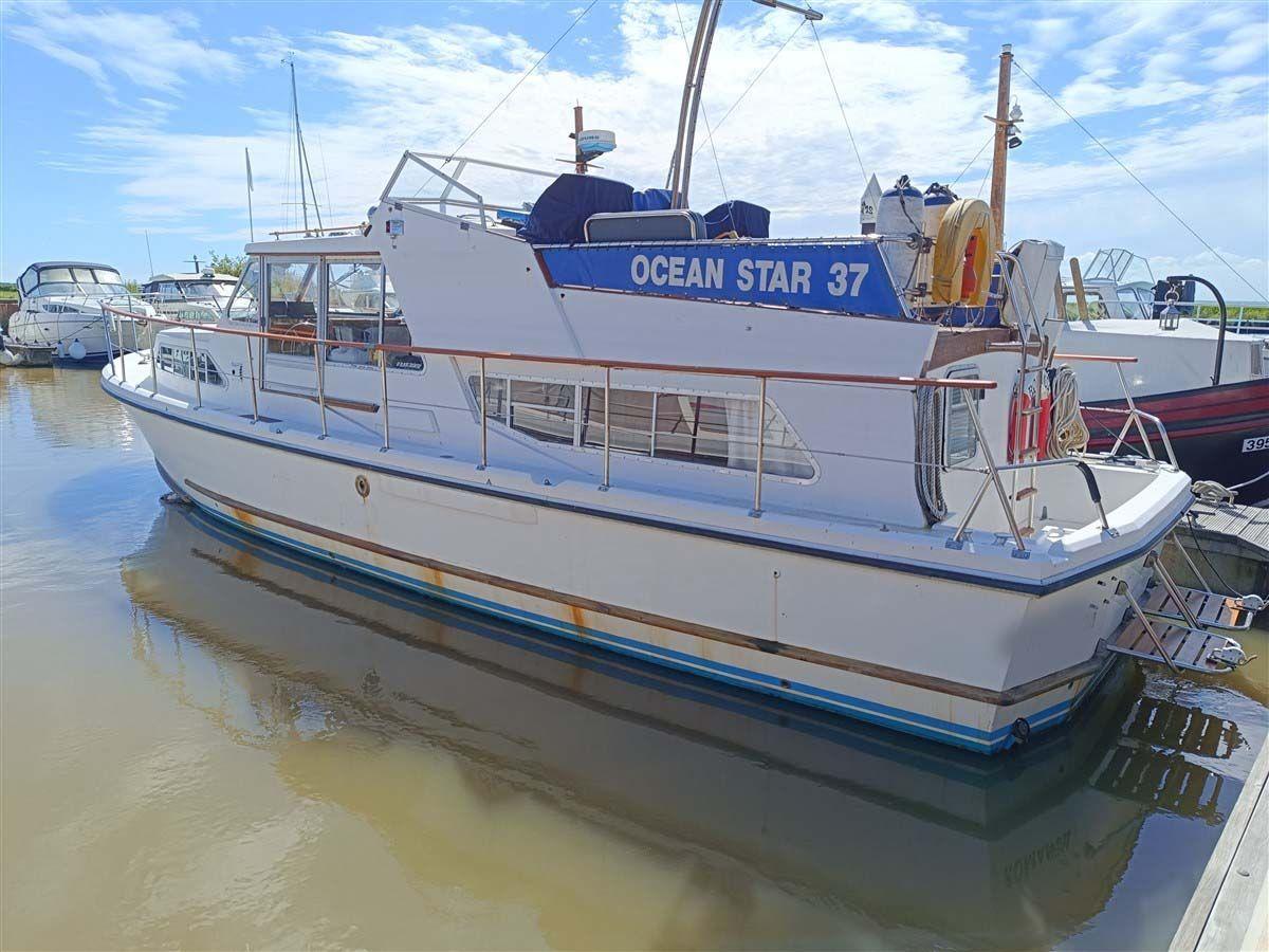Used 1974 Aquafibre Ocean Star 37 - Norfolk | Youboat