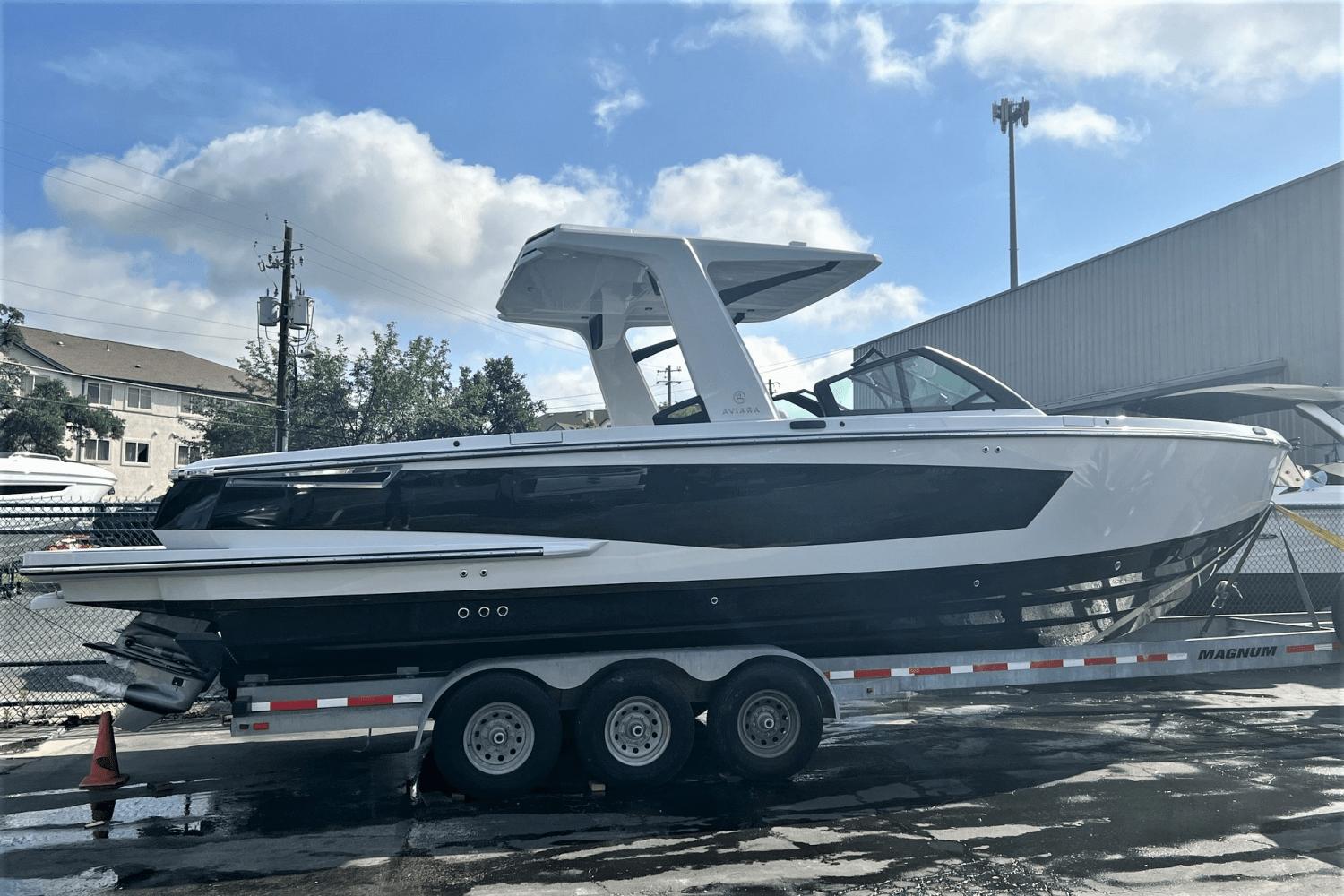 2023 Aviara AV32 Runabout for sale - YachtWorld