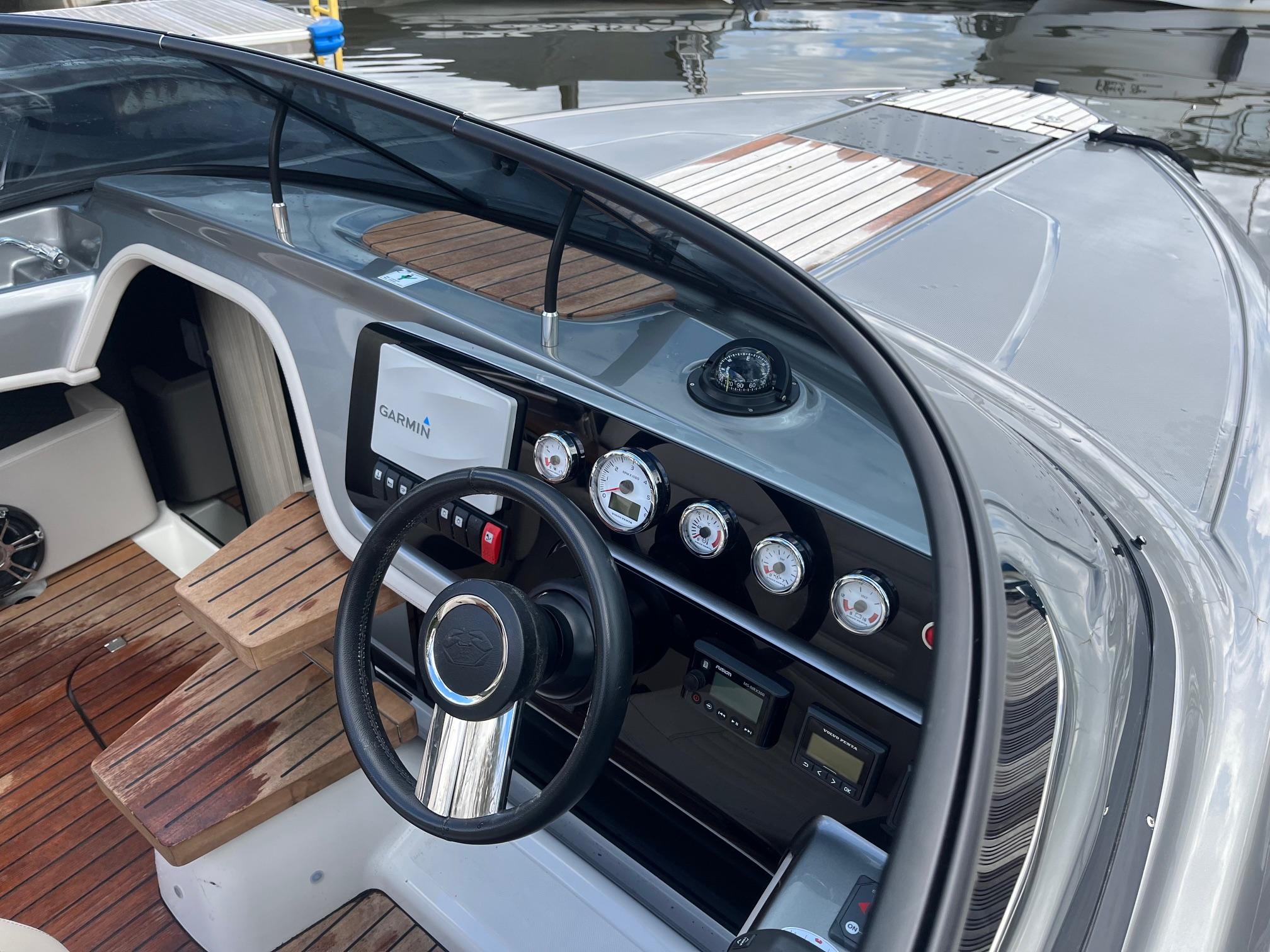 2020 Cranchi E26 Classic Cruiser for sale - YachtWorld