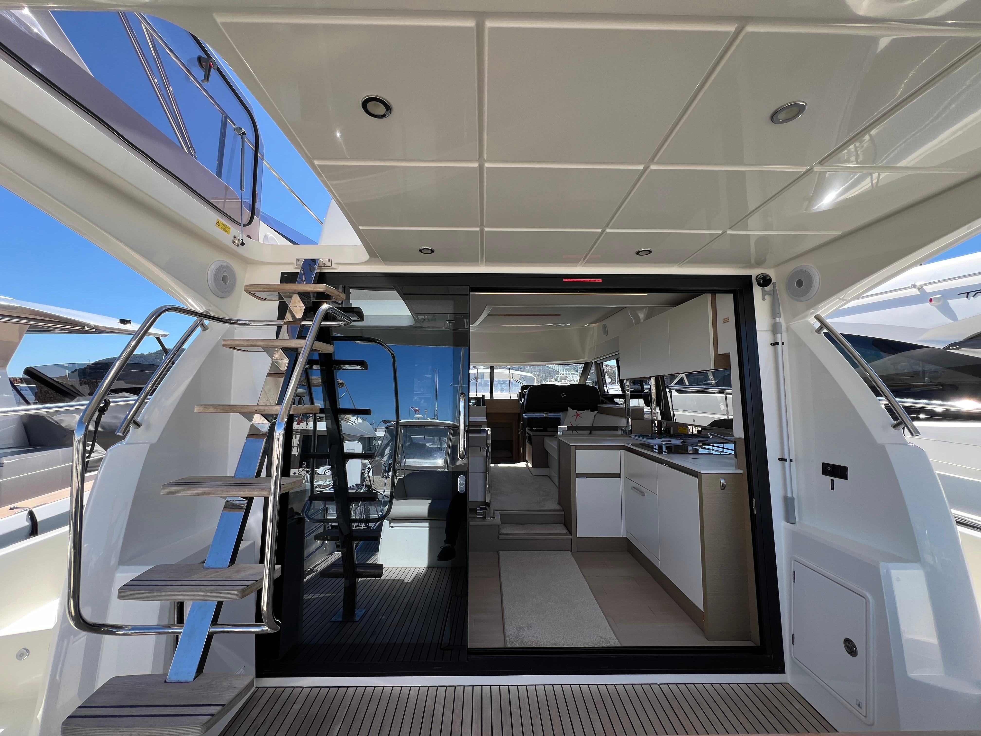 2019 Prestige 460 Cruiser for sale - YachtWorld