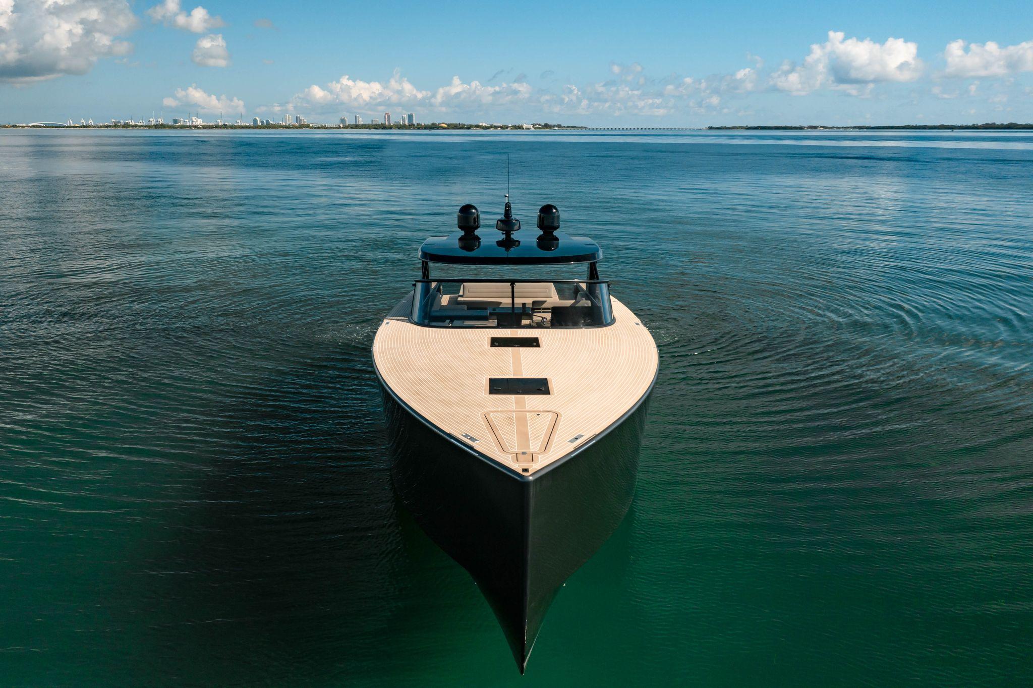 2025 VanDutch 56 Cruiser for sale - YachtWorld