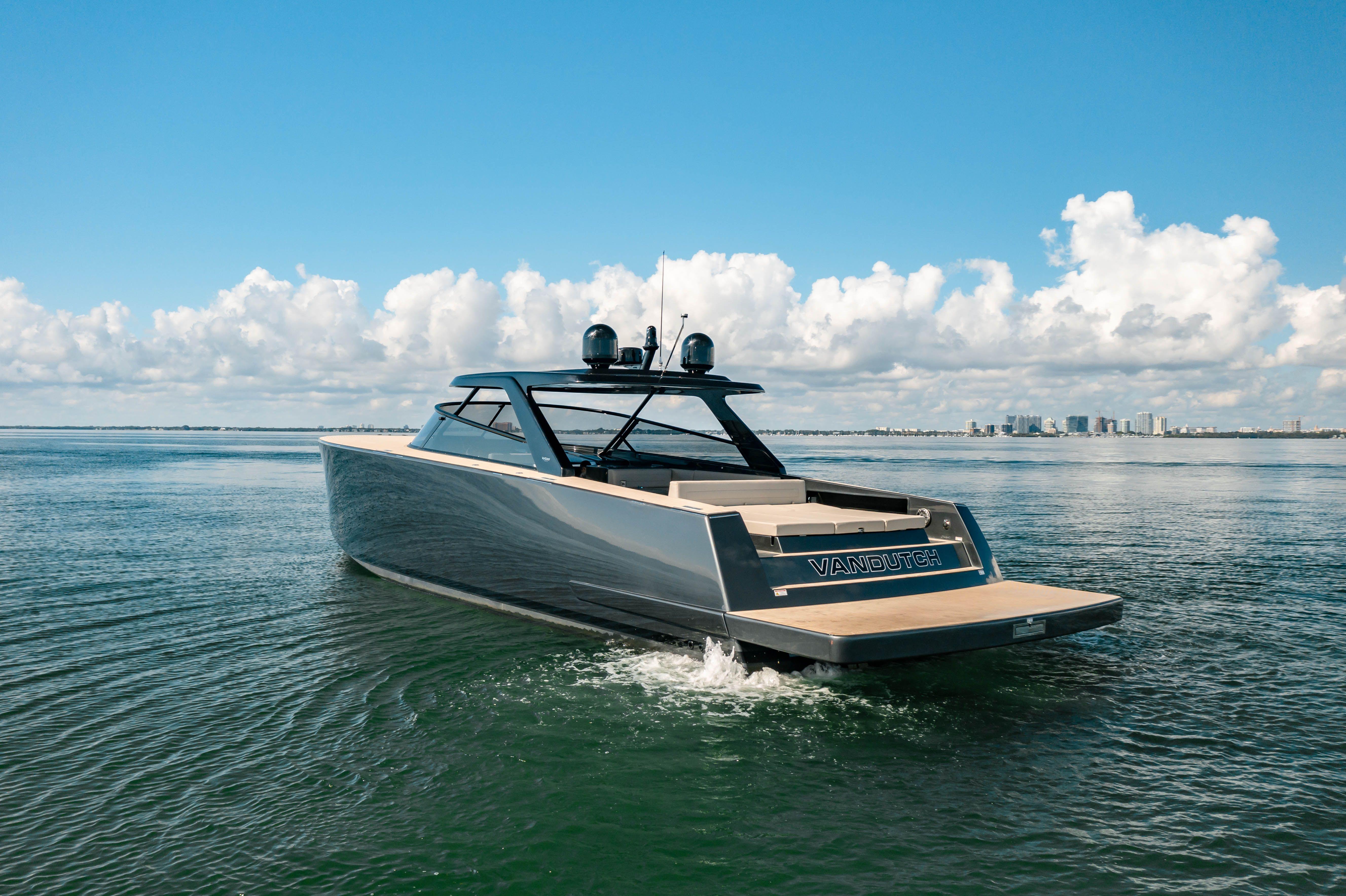 2025 VanDutch 56 Cruiser for sale - YachtWorld