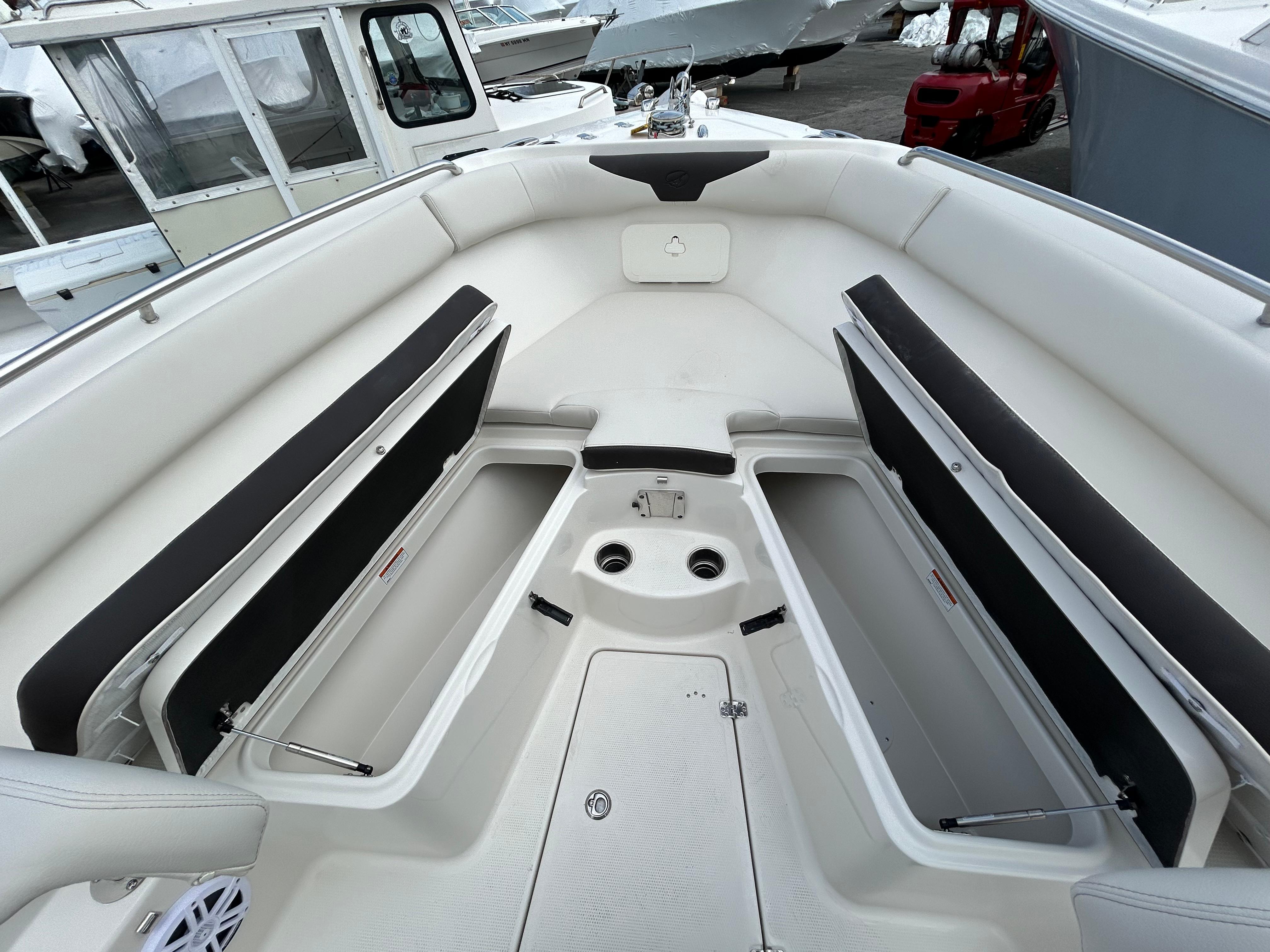 2024 Sailfish 242CC Dual Console for sale - YachtWorld