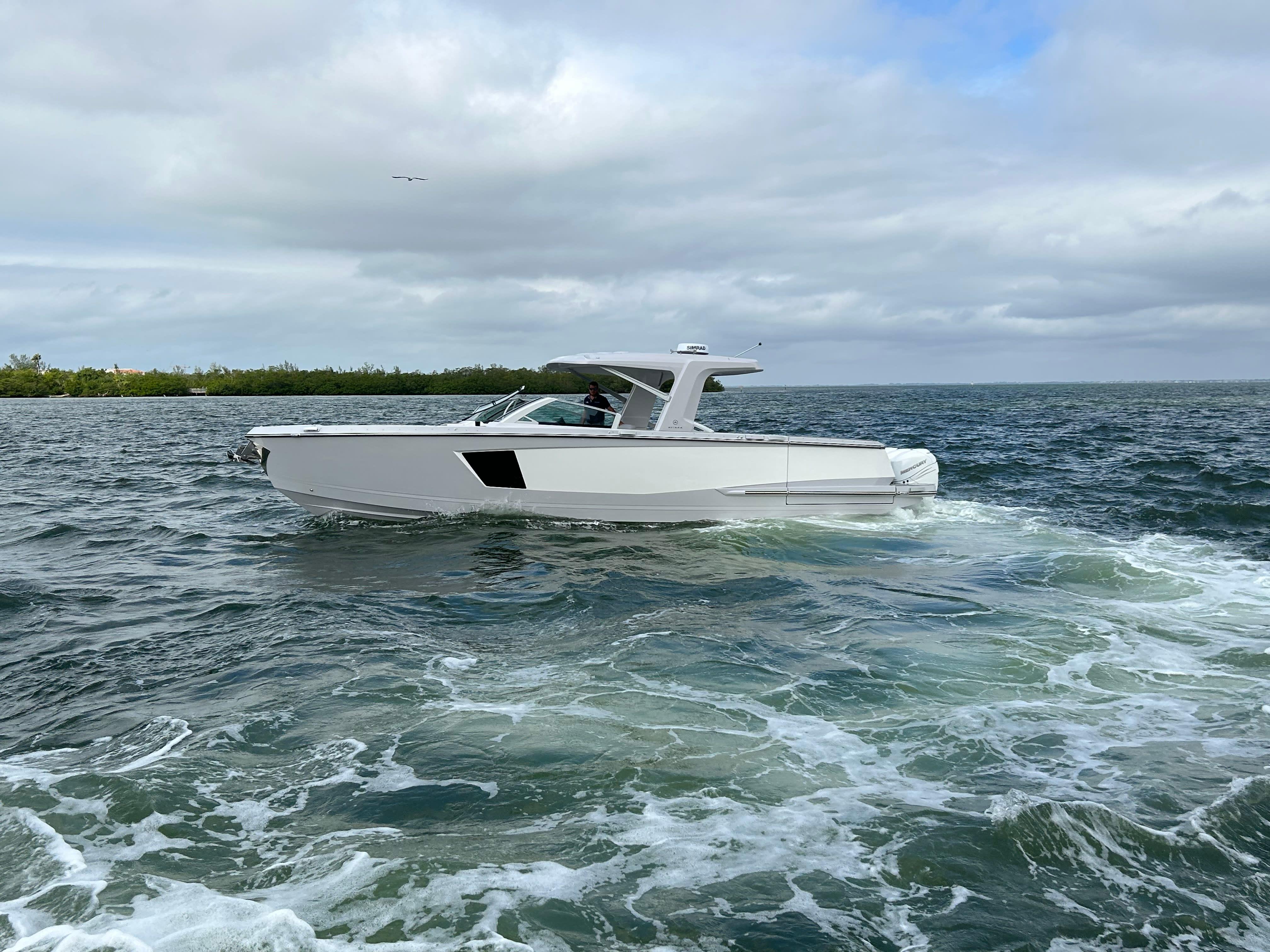2023 Aviara AV40 Outboard Runabout-Boot Kaufen - YachtWorld