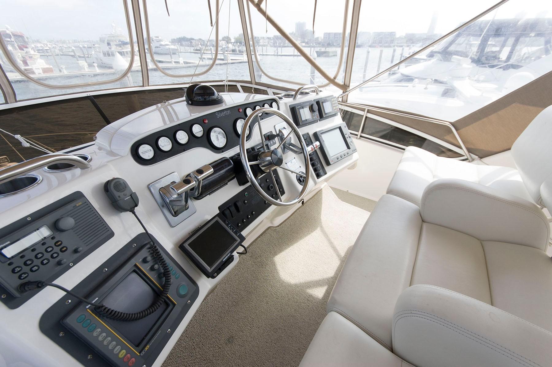 1998 Silverton 402 Motor Yacht Motor Yacht for sale - YachtWorld