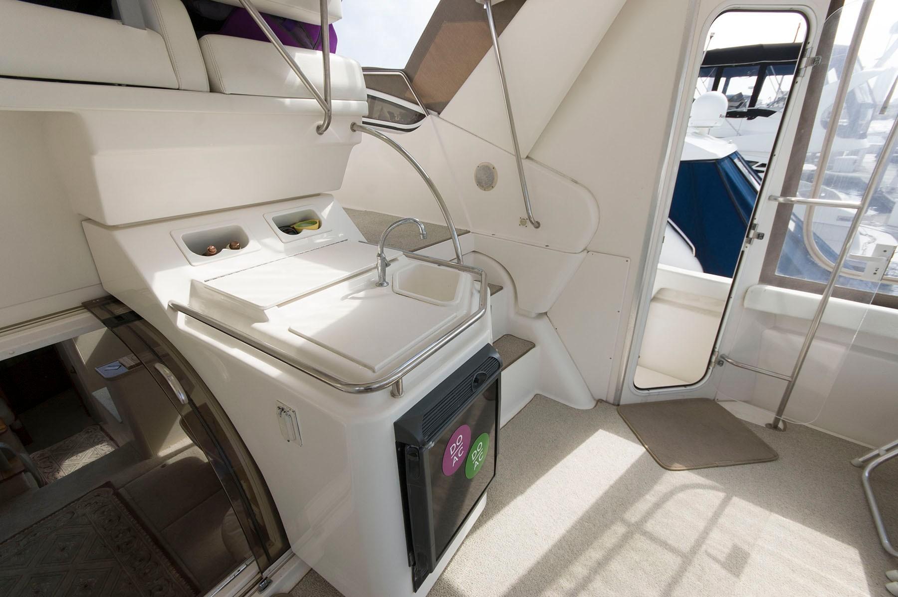 1998 Silverton 402 Motor Yacht Motor Yacht for sale - YachtWorld