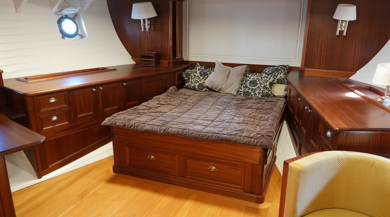 Ailsa Shipbuilding CLASSIC WATSON 80' | 1962 | 25m | Boatshop24