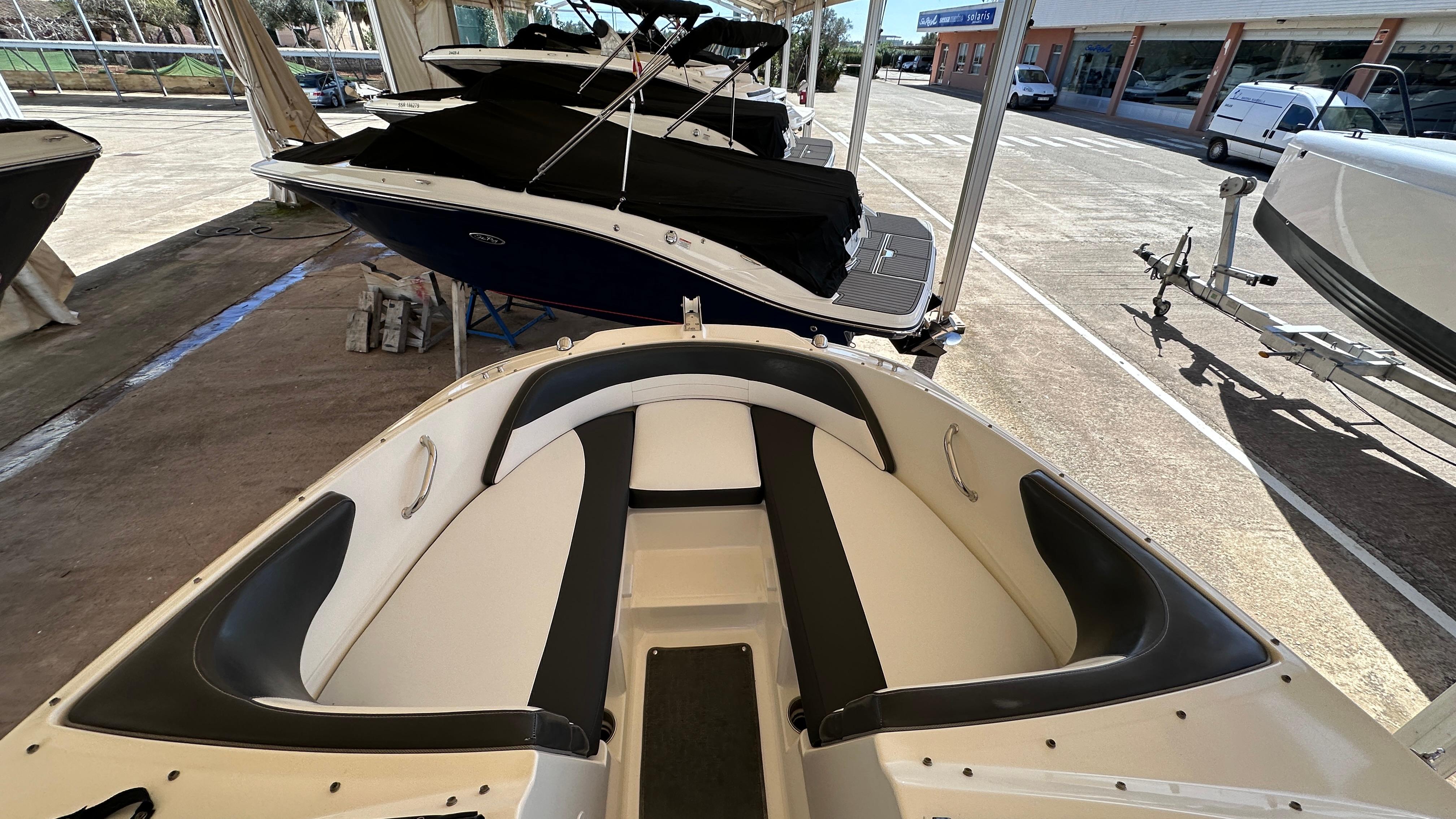 2016 Sea Ray 19 SPX Bowrider for sale - YachtWorld