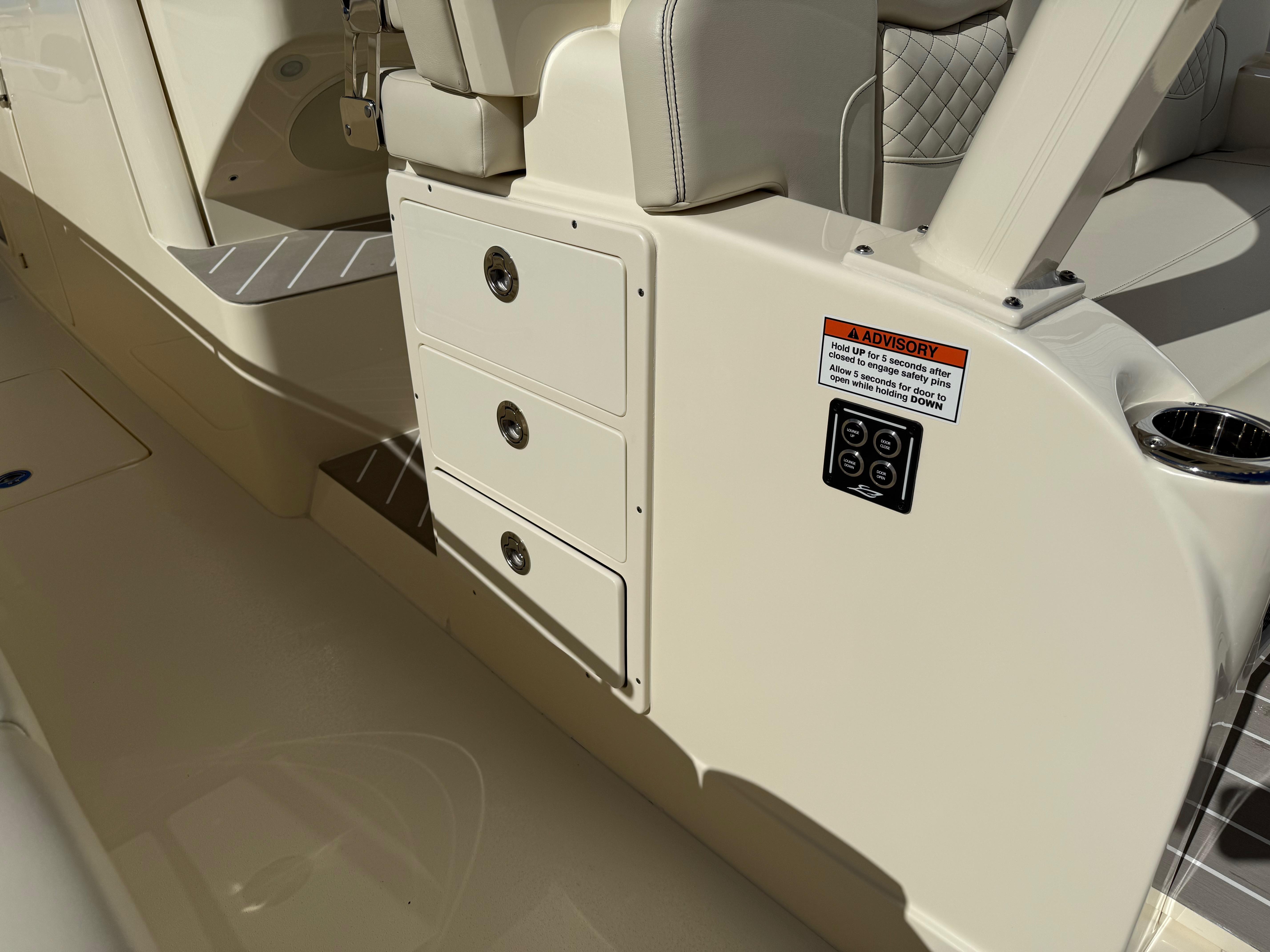 2025 Scout 400 LXF Saltwater Fishing for sale - YachtWorld