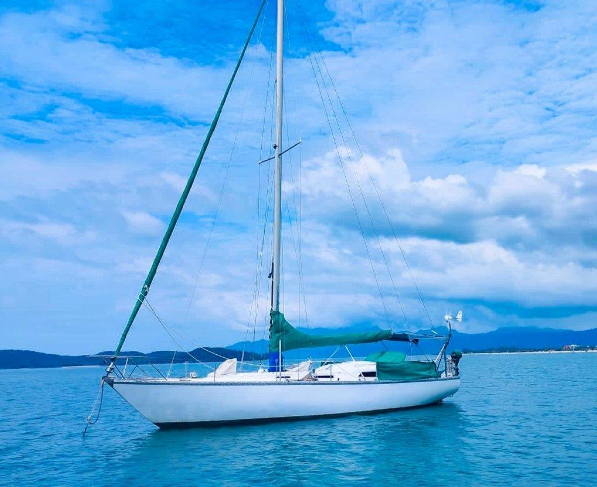 1979 Amel 40 Custom Sloop Sloop for sale - YachtWorld