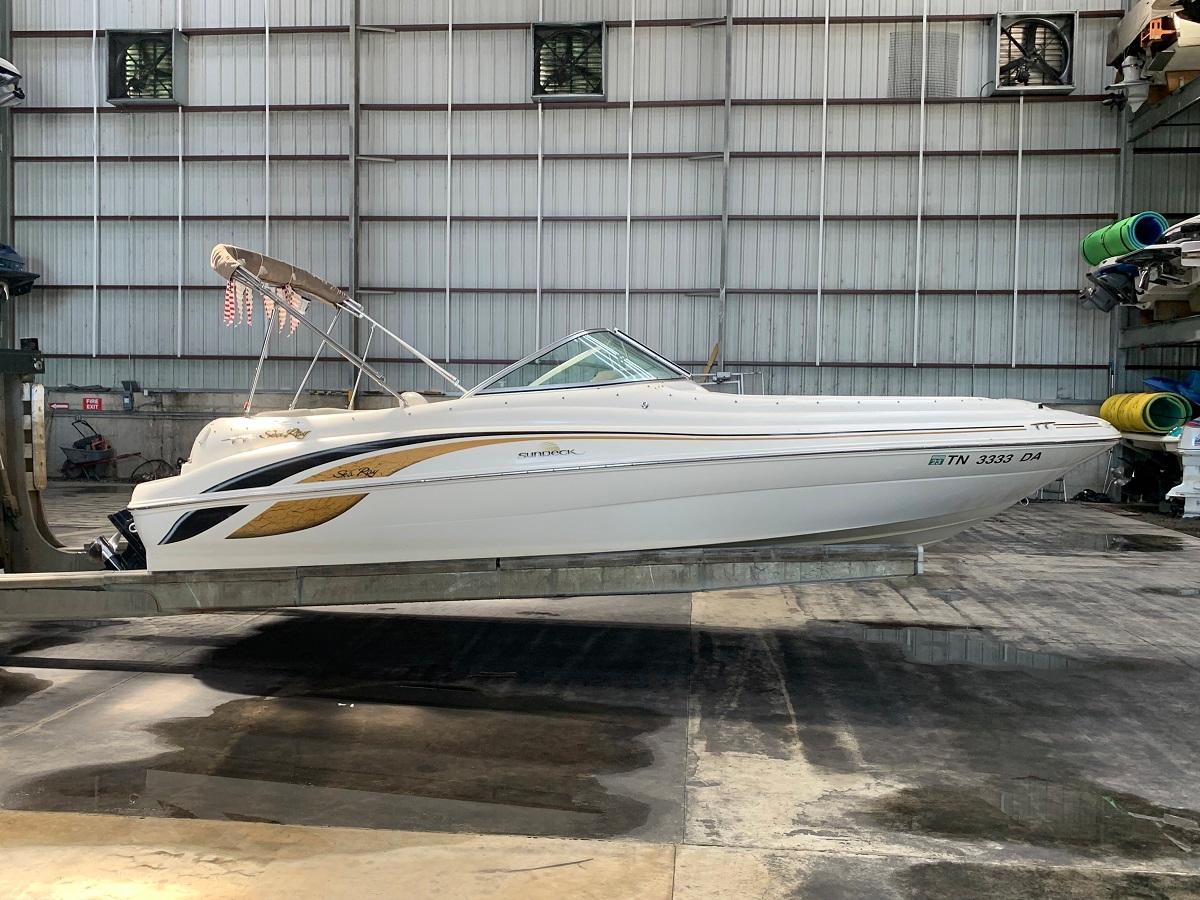 1998 Sea Ray 210 Sundeck Runabout for sale - YachtWorld