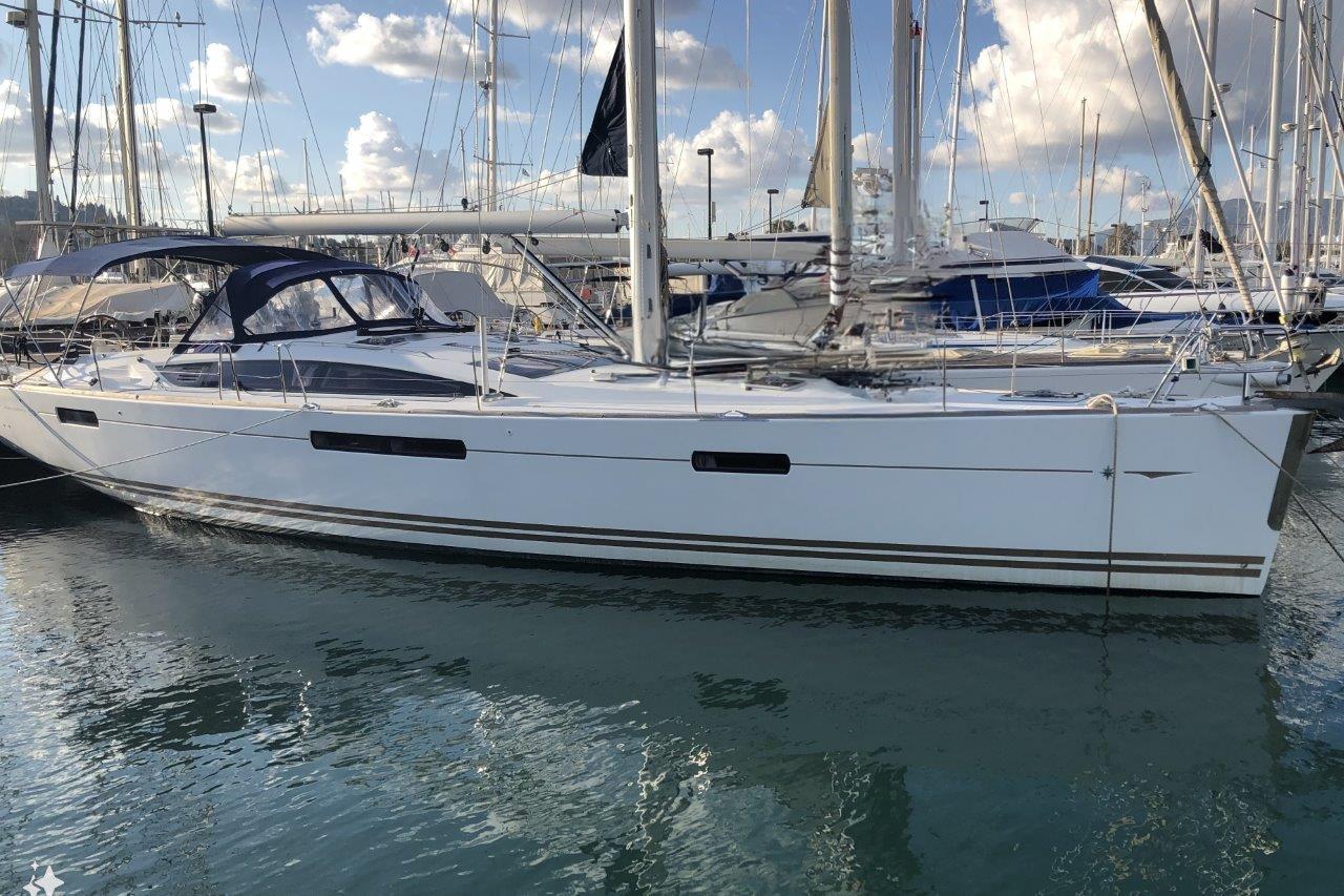 2011 Jeanneau 53 Cruiser for sale - YachtWorld