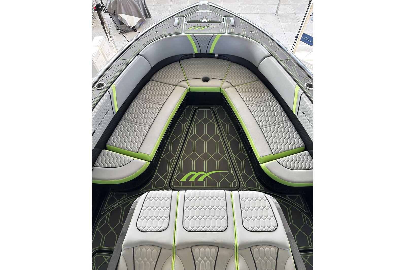 2022 Midnight Express 43 Solstice Center Console for sale - YachtWorld