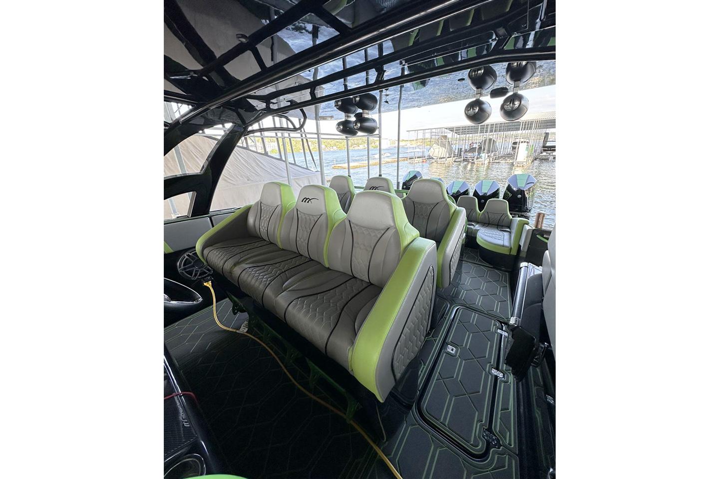 2022 Midnight Express 43 Solstice Center Console for sale - YachtWorld