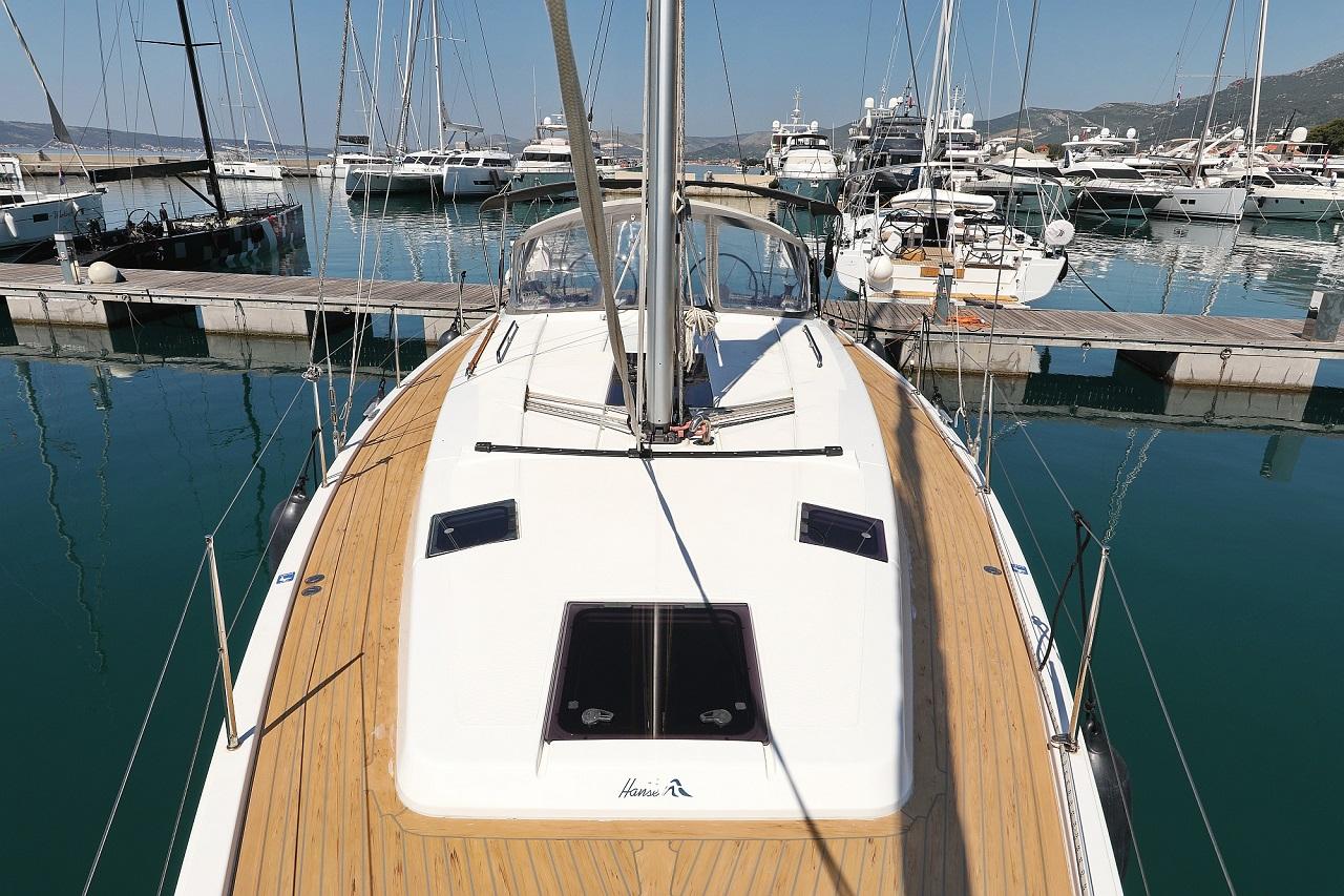 2017 Hanse 415 Cruiser for sale - YachtWorld