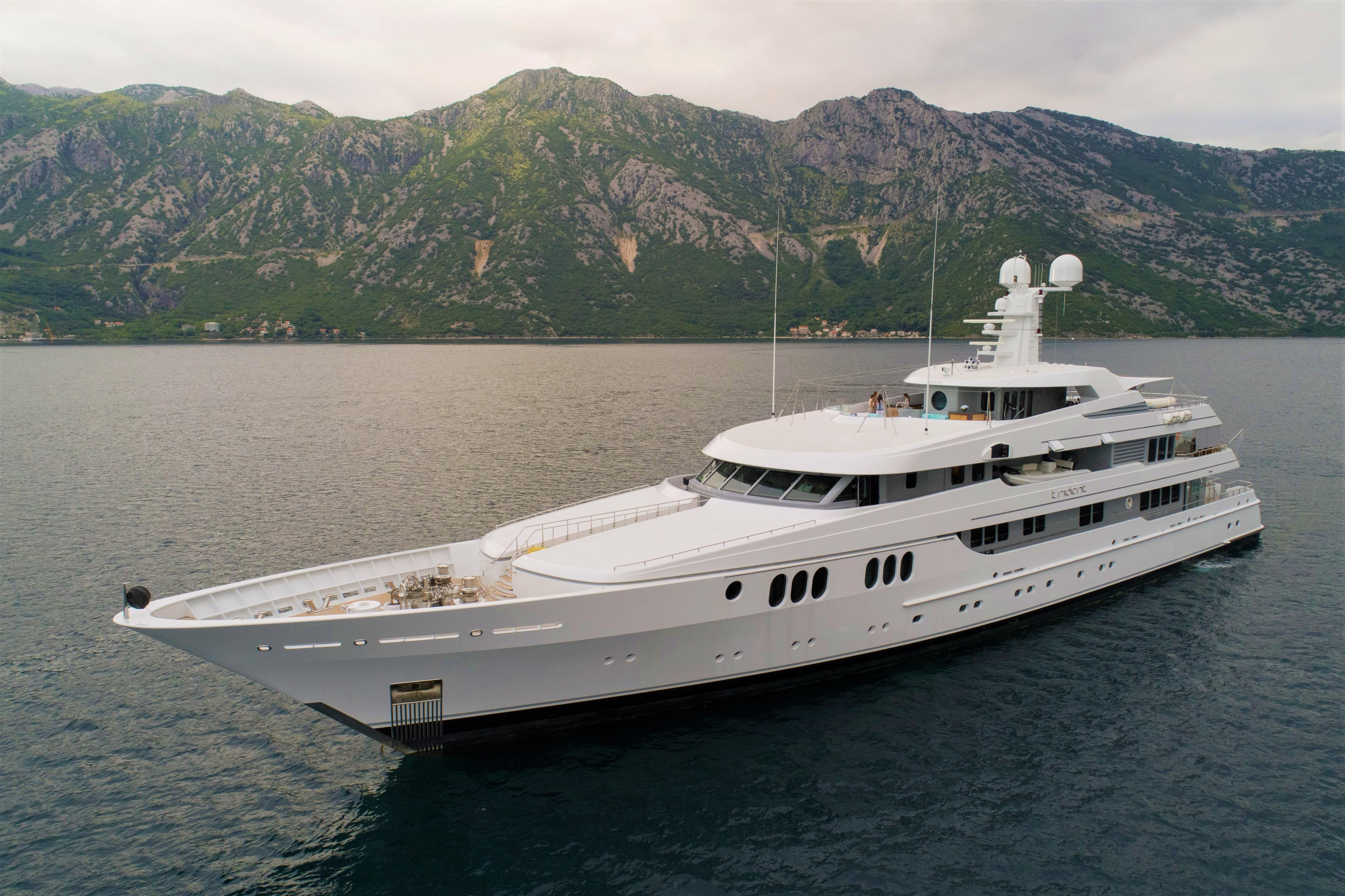 TRIDENT Mega Yacht Feadship for sale - YachtWorld