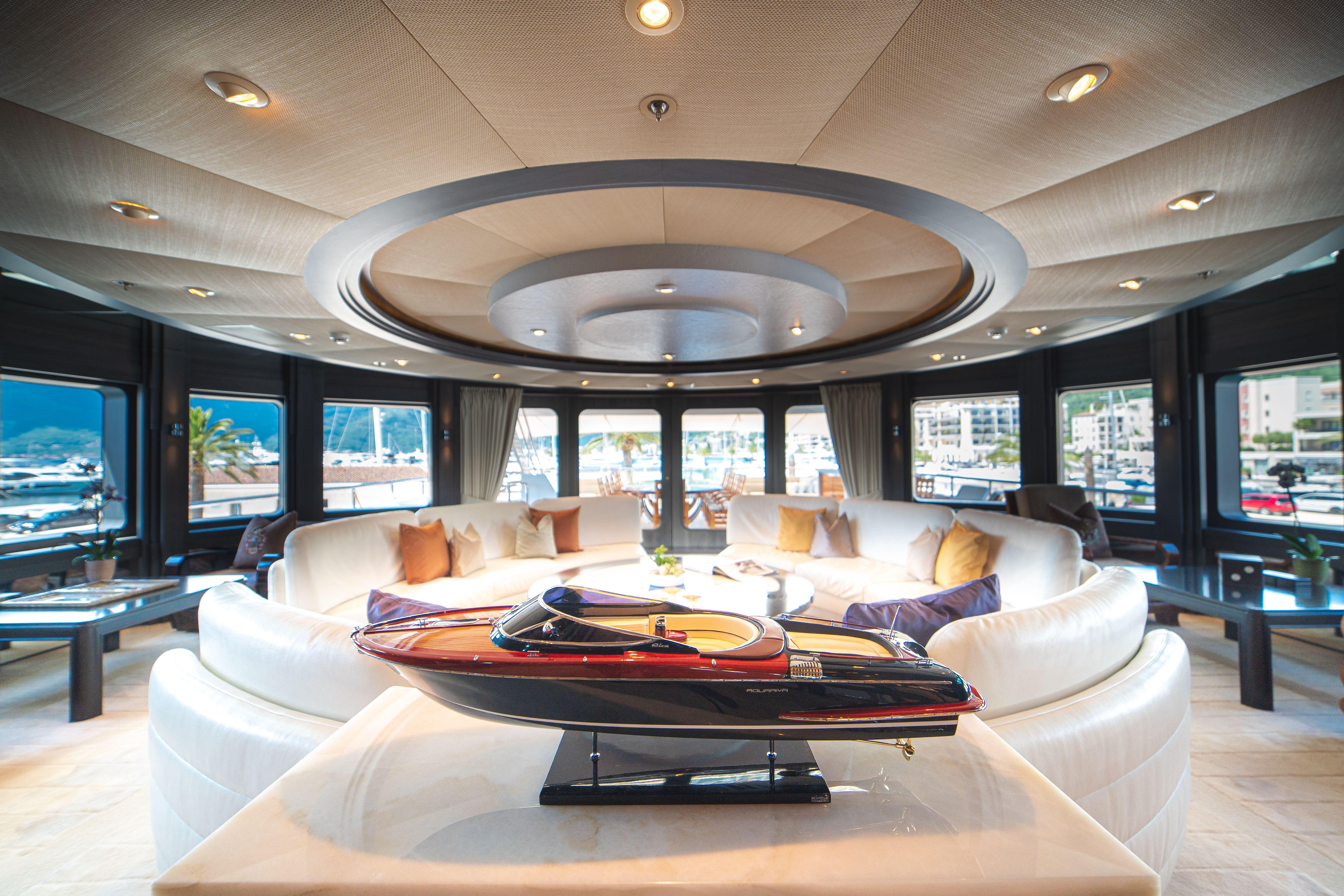 TRIDENT Mega Yacht Feadship for sale - YachtWorld