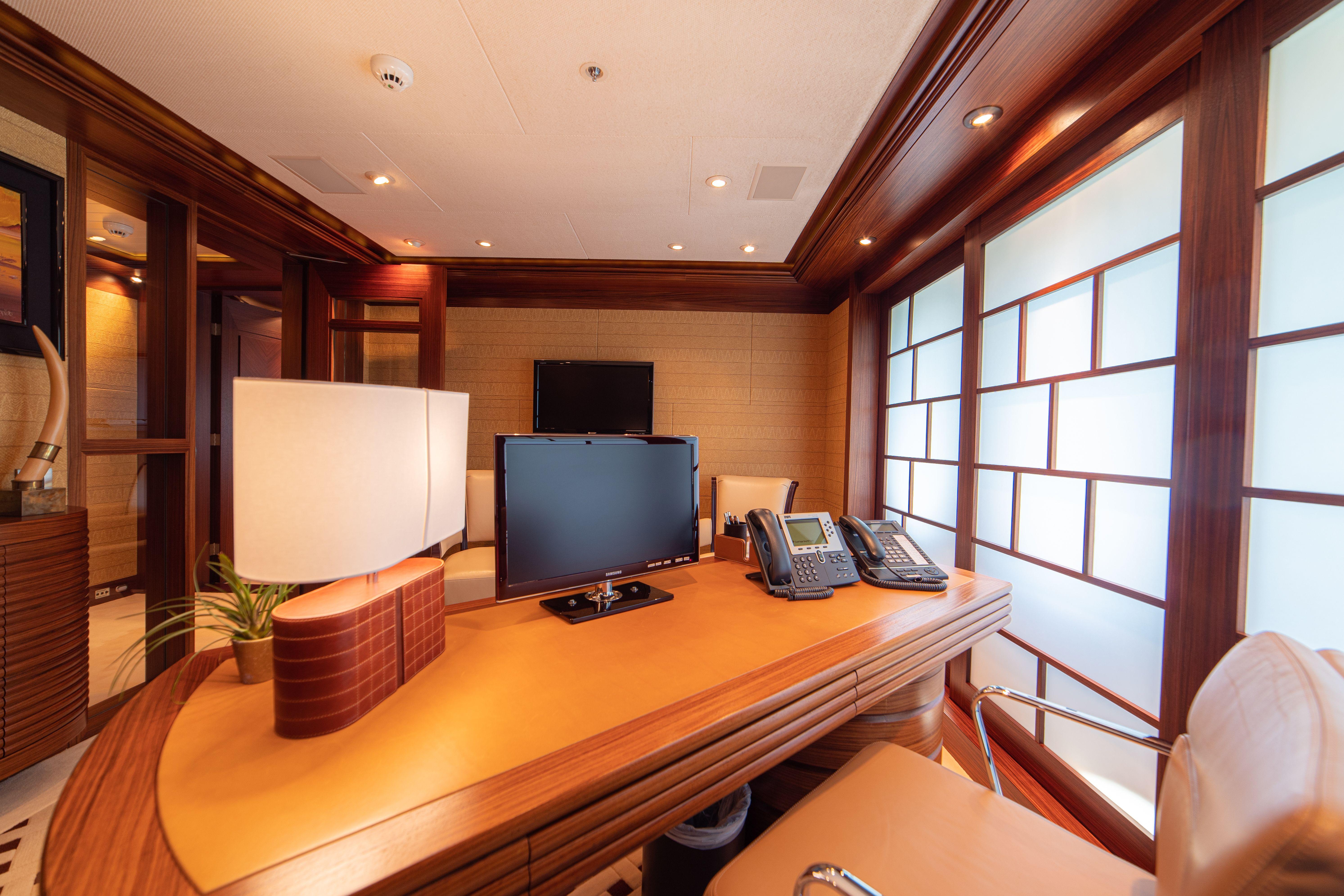 TRIDENT Mega Yacht Feadship for sale - YachtWorld