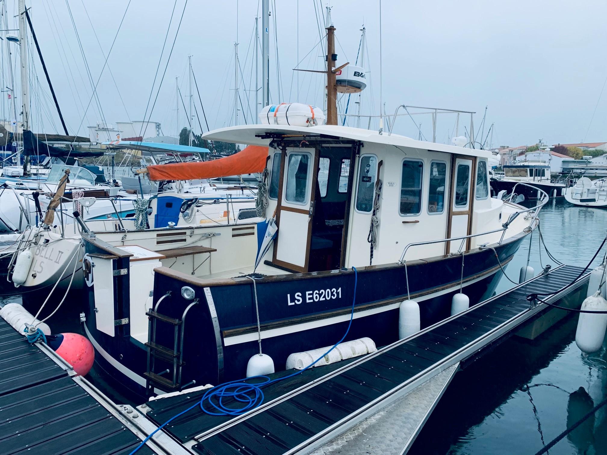 Rhea Rhea 850 Timonier 9m 2013, Motorcruisers - Vendée ( 85 ) | Boot24