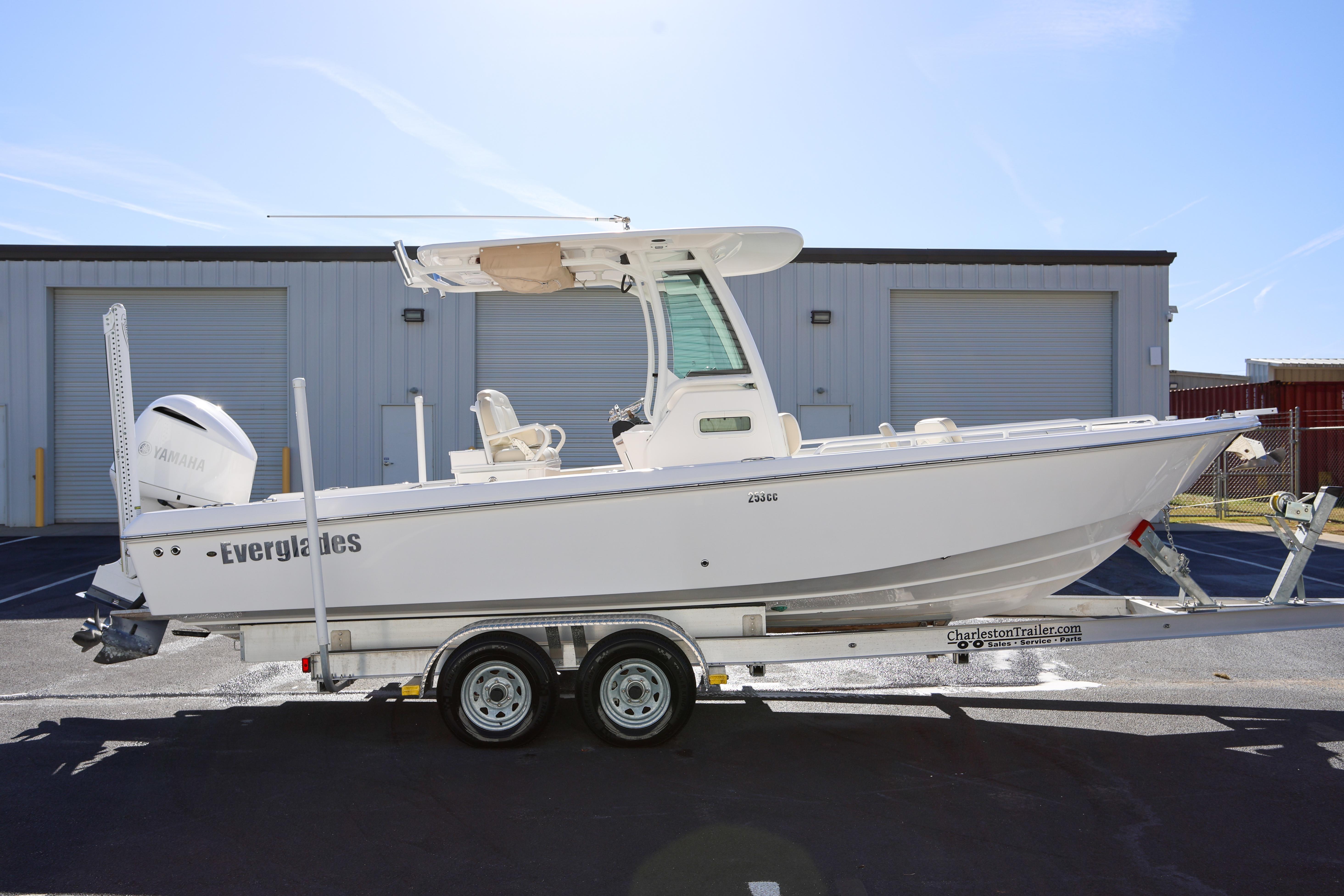 2017 Everglades 253 Center Console Center Console for sale - YachtWorld