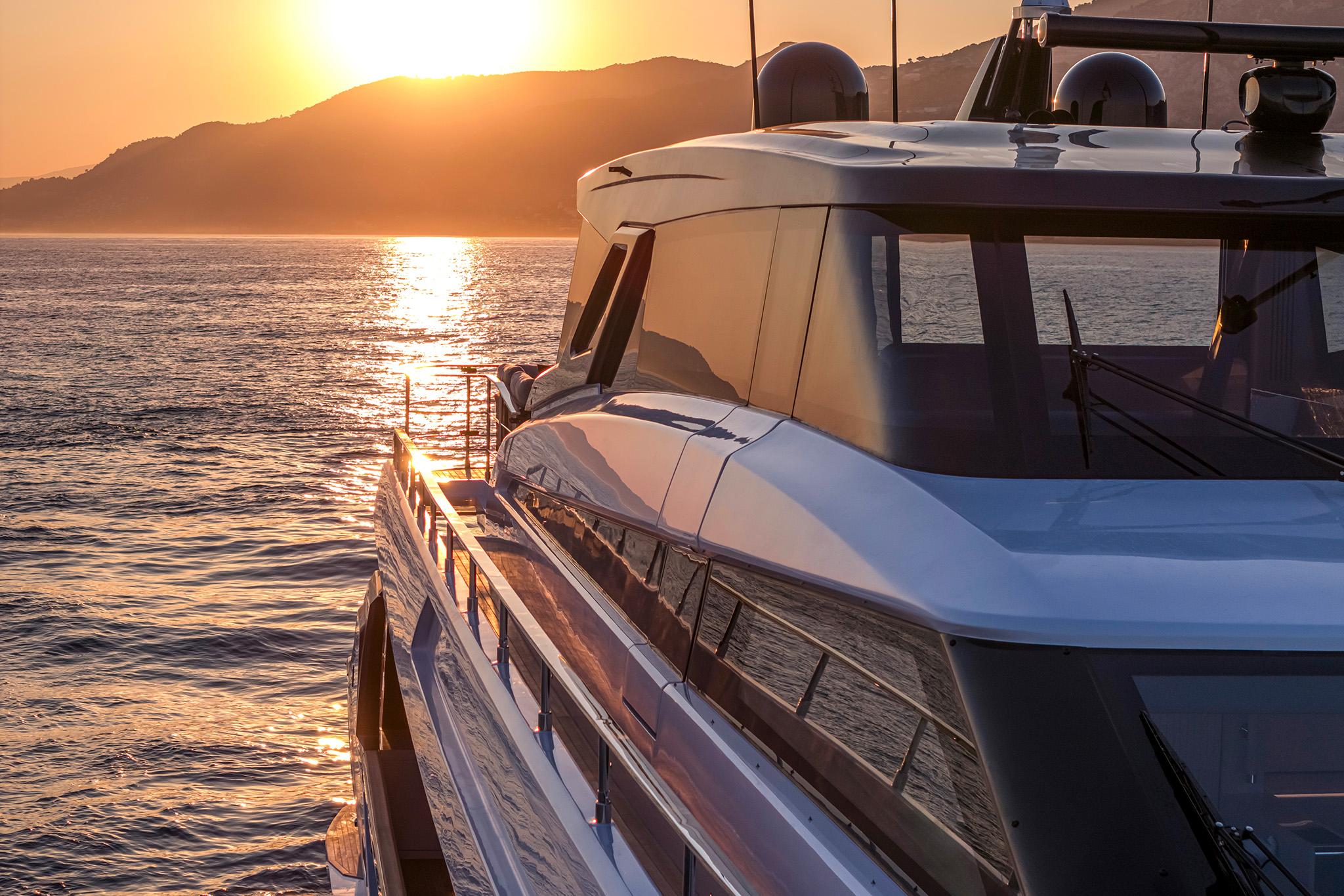 Ferretti Yachts 1000 Skydeck Motor Yachts Ferretti Yachts for sale ...